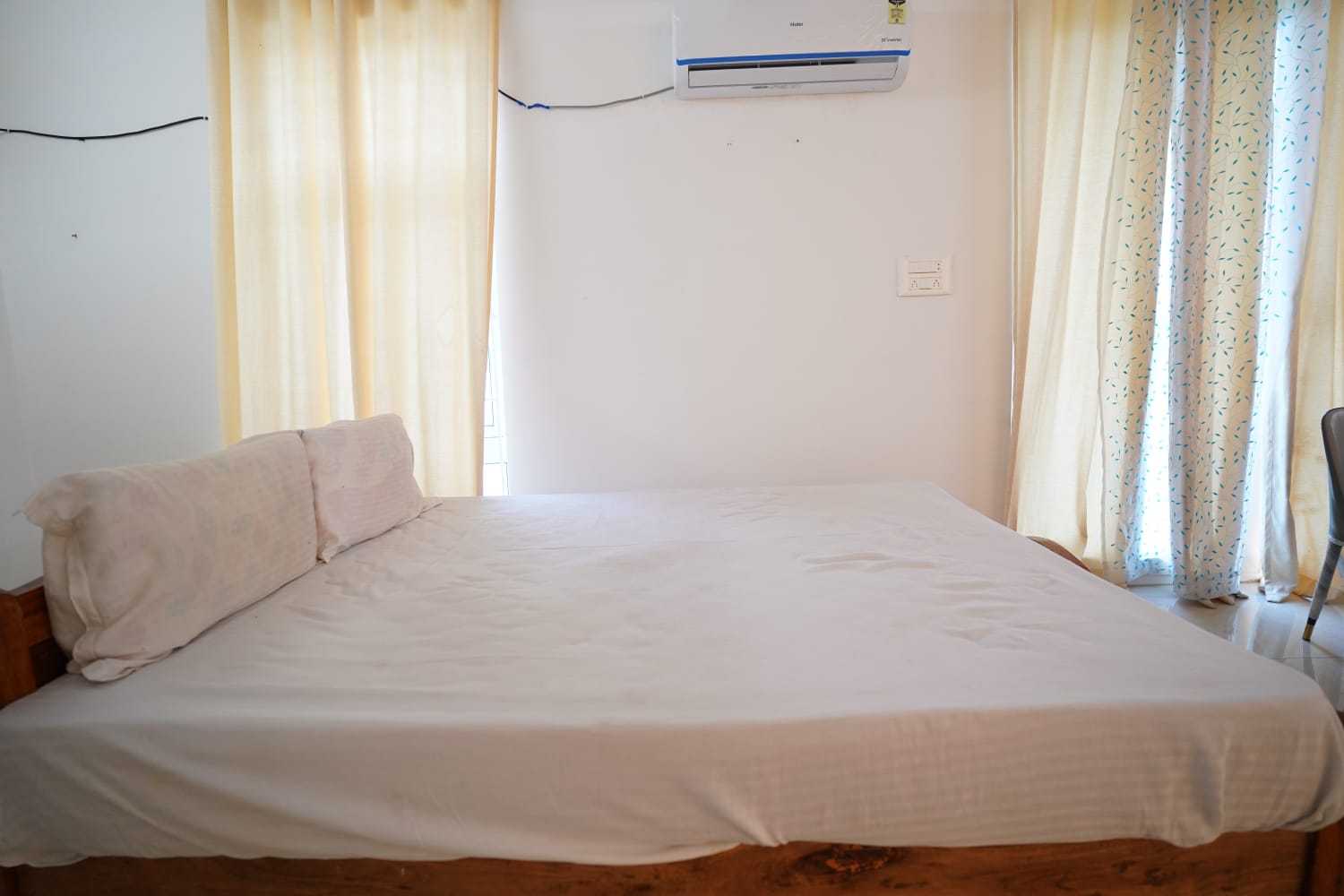 Townhouse Rithikha Inn Elite, Townhouse Chennai, Book @ ₹598 - OYO