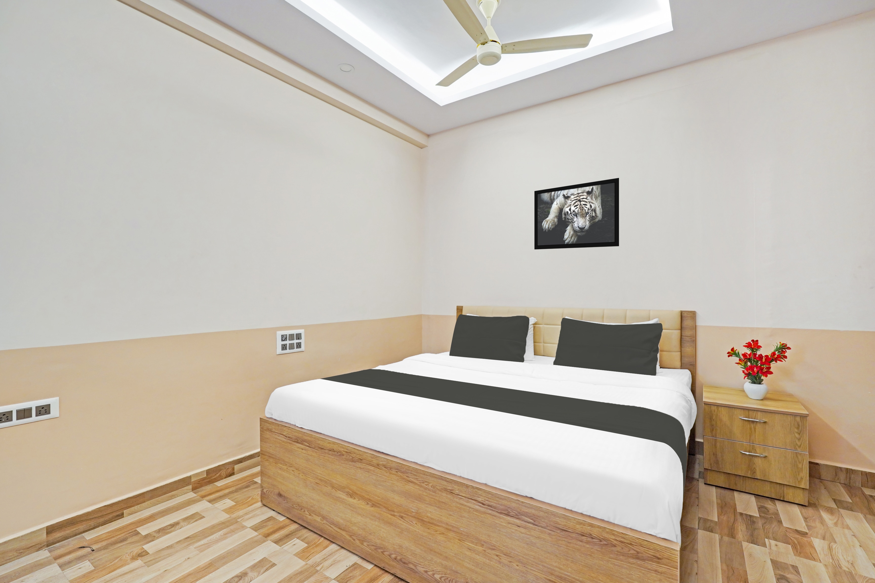 Hotel O SS Residency, Flagship Bangalore, Book @ ₹877 - OYO