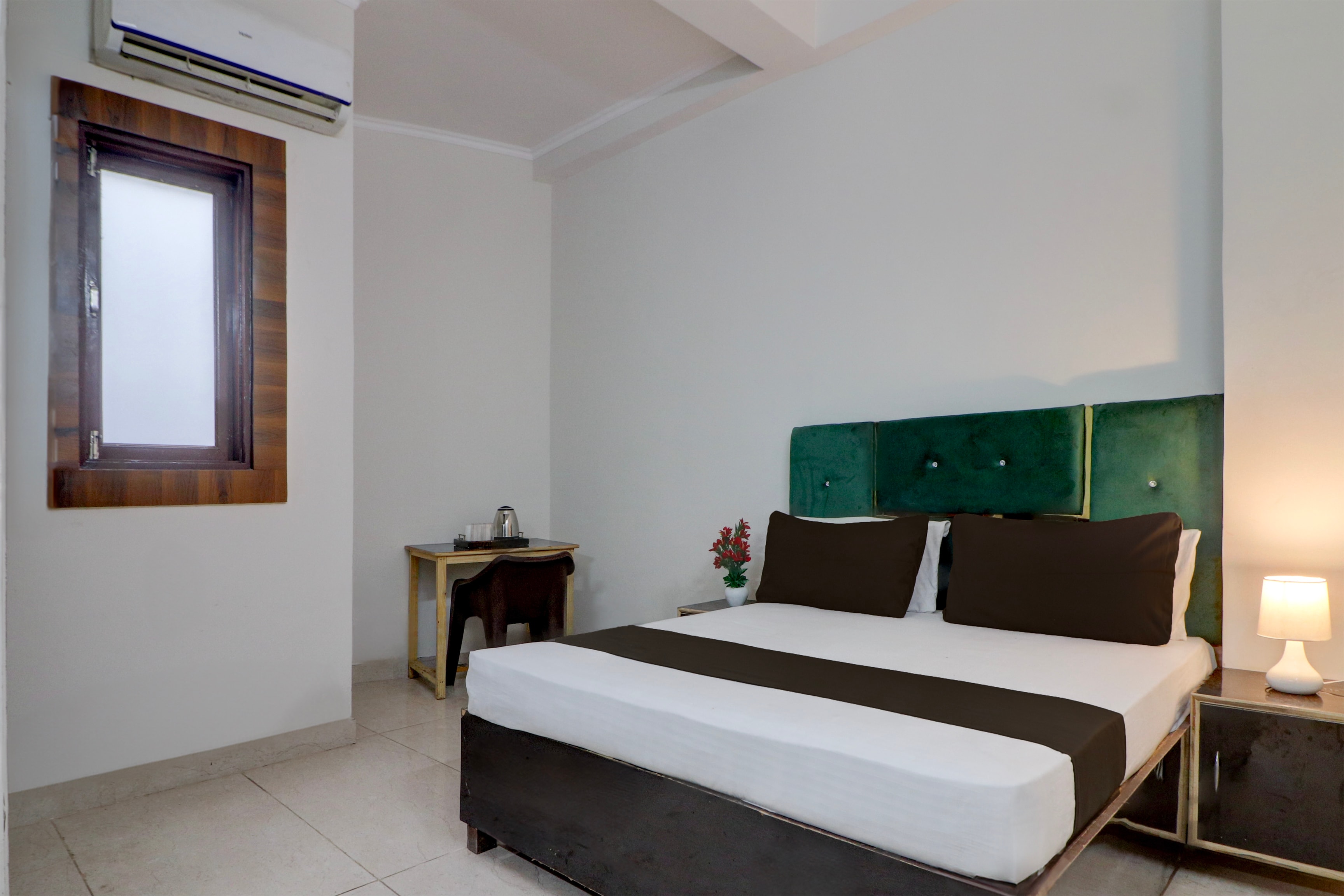 Hotel O Happy Moments, Flagship Delhi, Book @ ₹661 - OYO