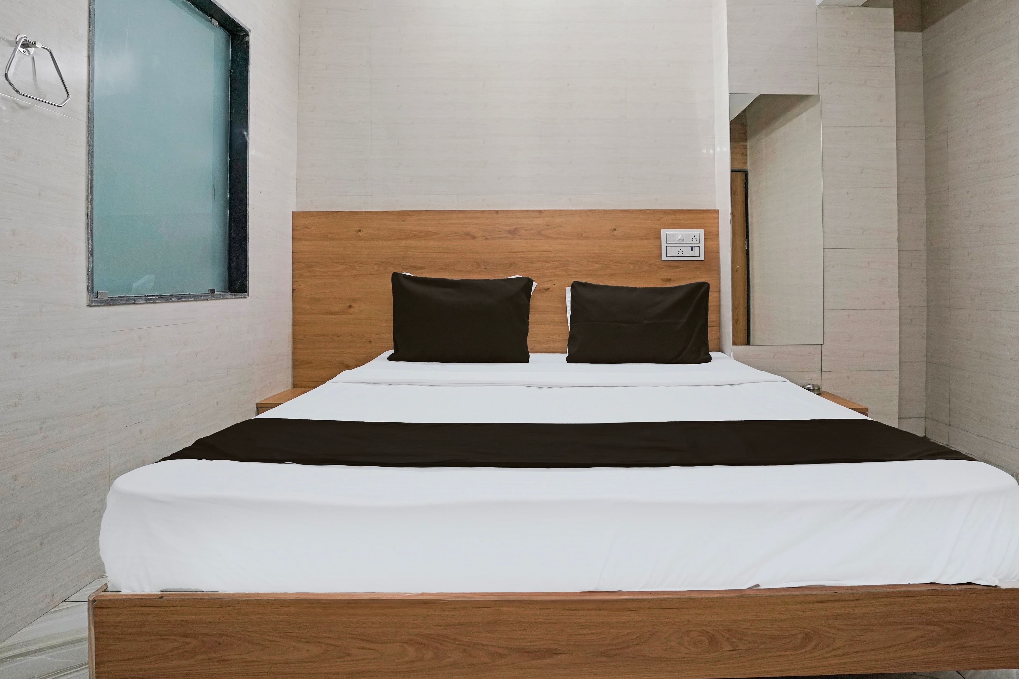 Flagship Hotels in Regency Lagoon Resort, Rajkot Starting @ ₹498 - Upto ...