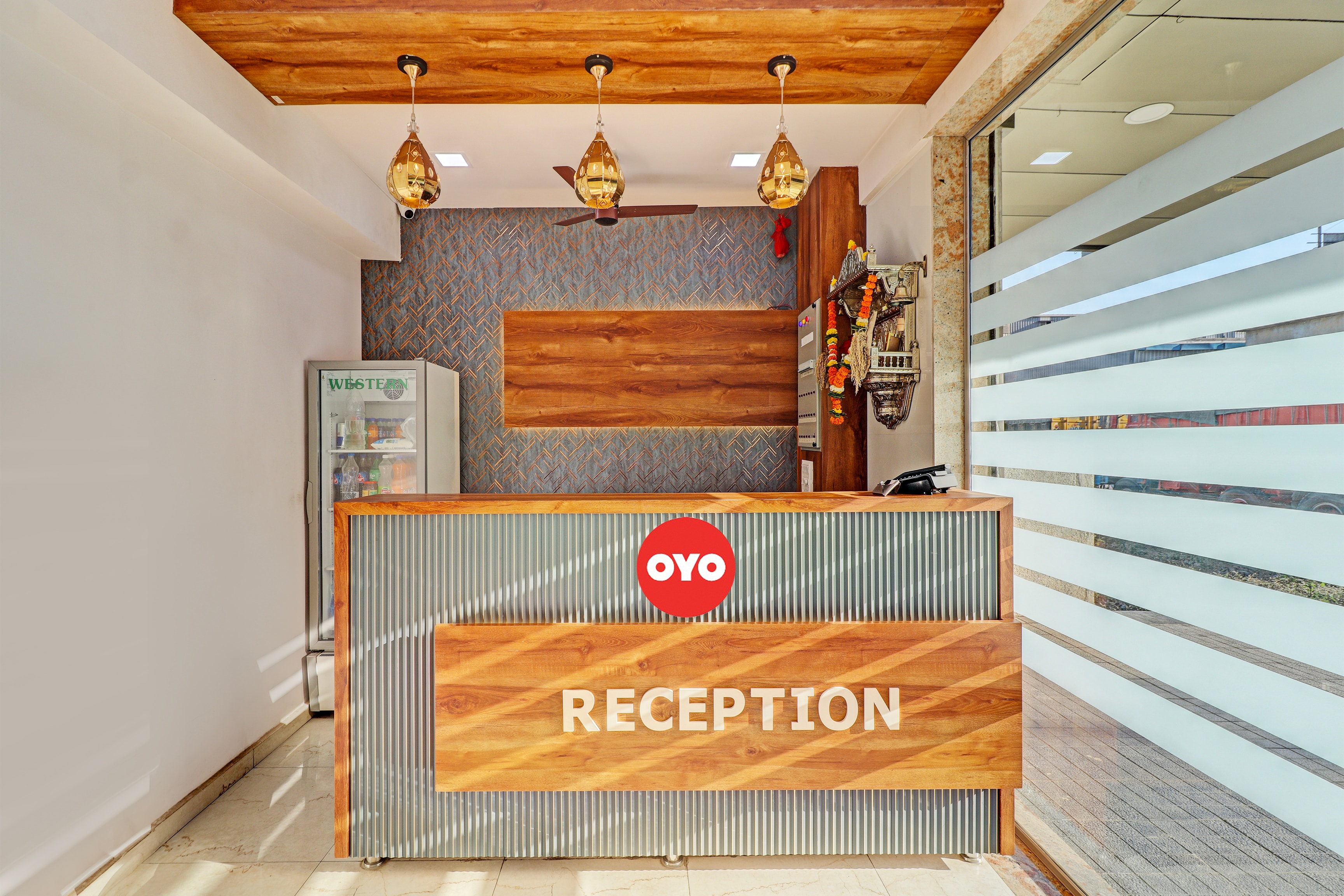 Hotel O Tripthi Lodging & Boarding, Flagship Mumbai, Book @ ₹1359 - OYO