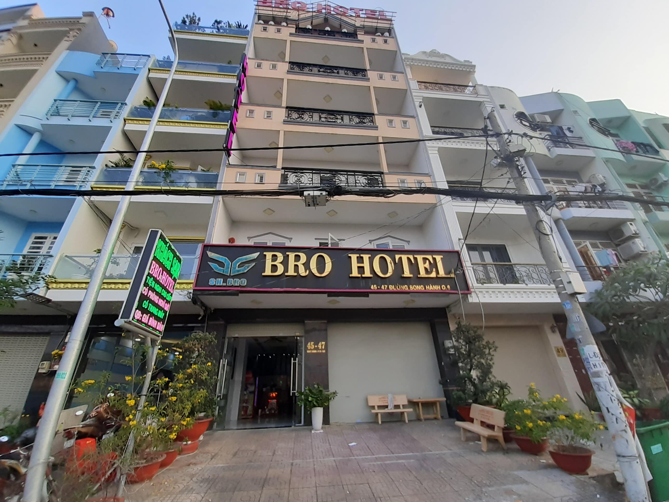 Bros Hotel, OYO Hotels Ho-Chi-Minh, Book @ ₫792000 - OYO