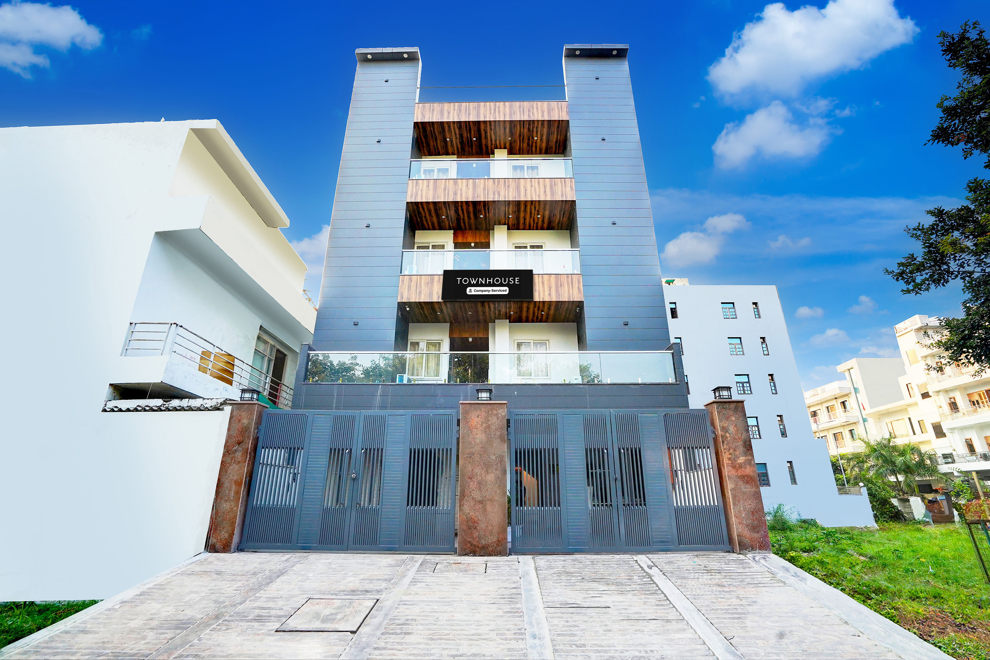 Super Townhouse Sector 104 Noida, Townhouse Noida, Book @ ₹1840 - OYO