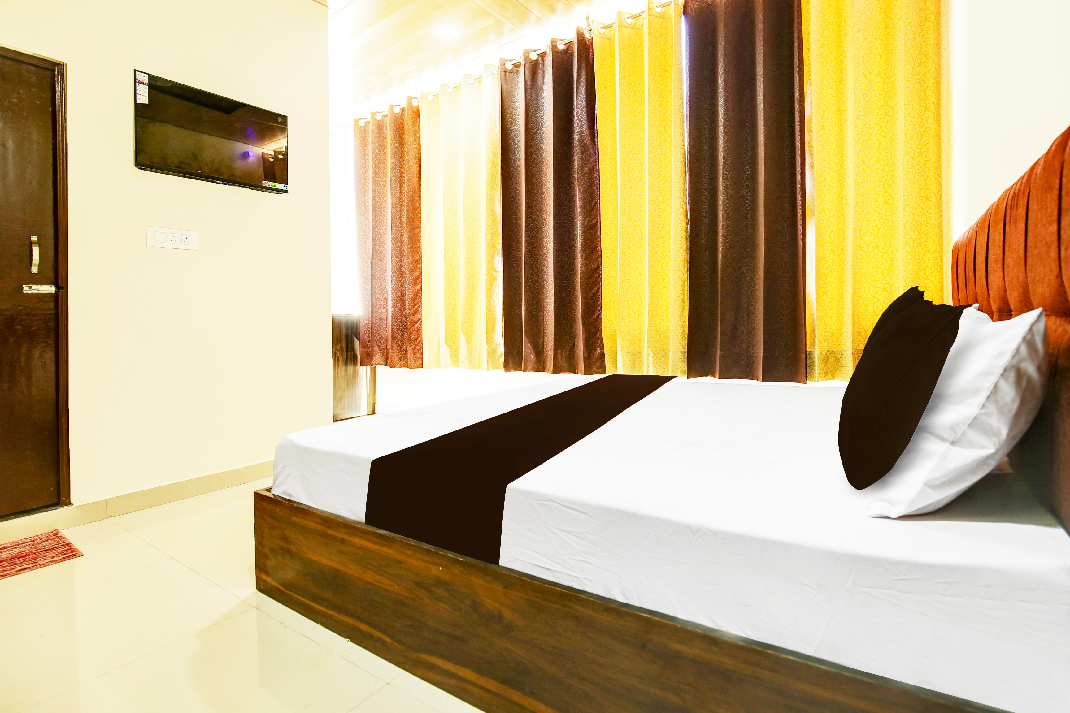 Hotel O DIAMOND INN, Flagship Patiala, Book @ ₹781 - OYO