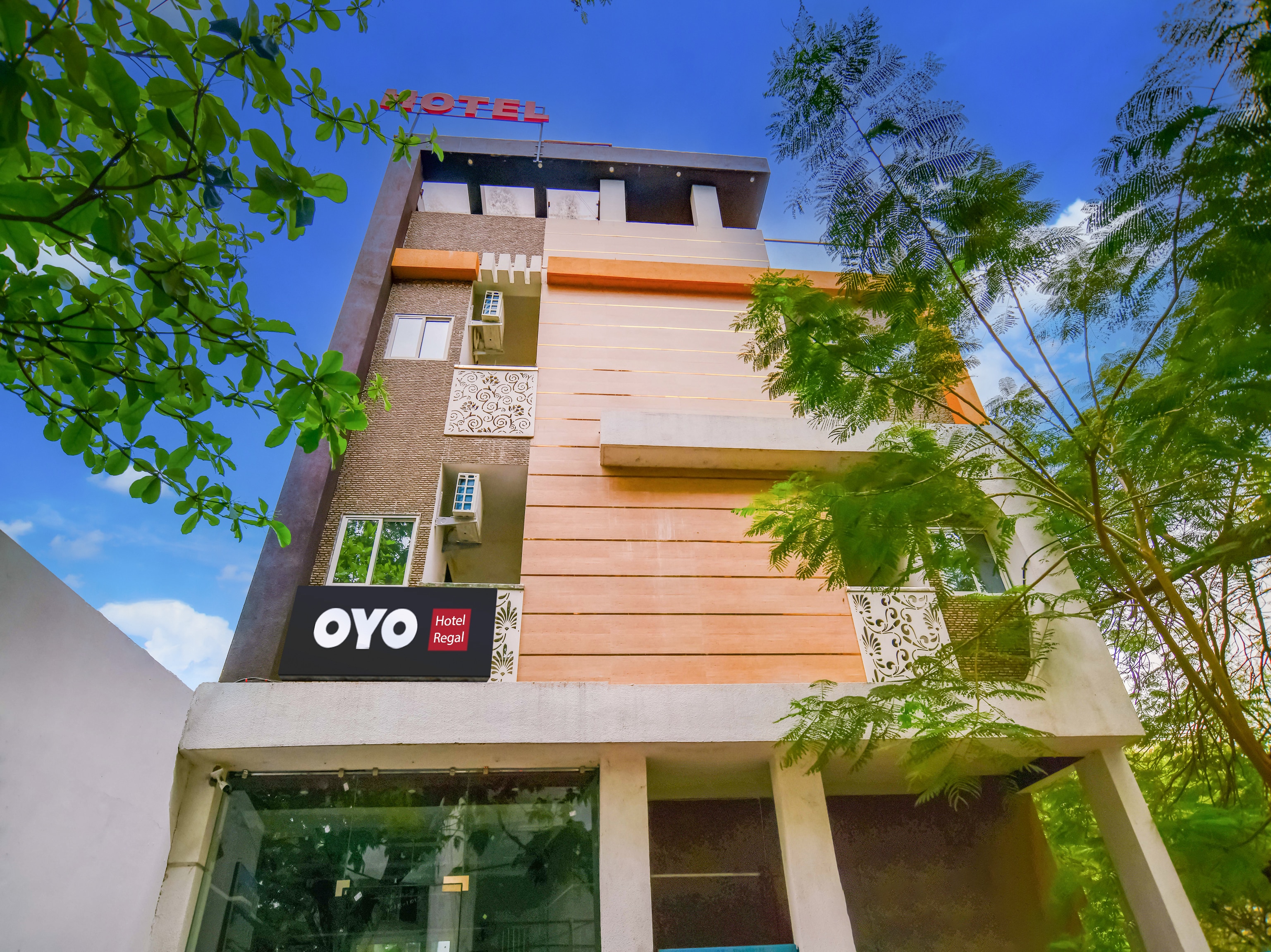 Hotel O Regal, Flagship Indore, Book @ ₹1065 - OYO