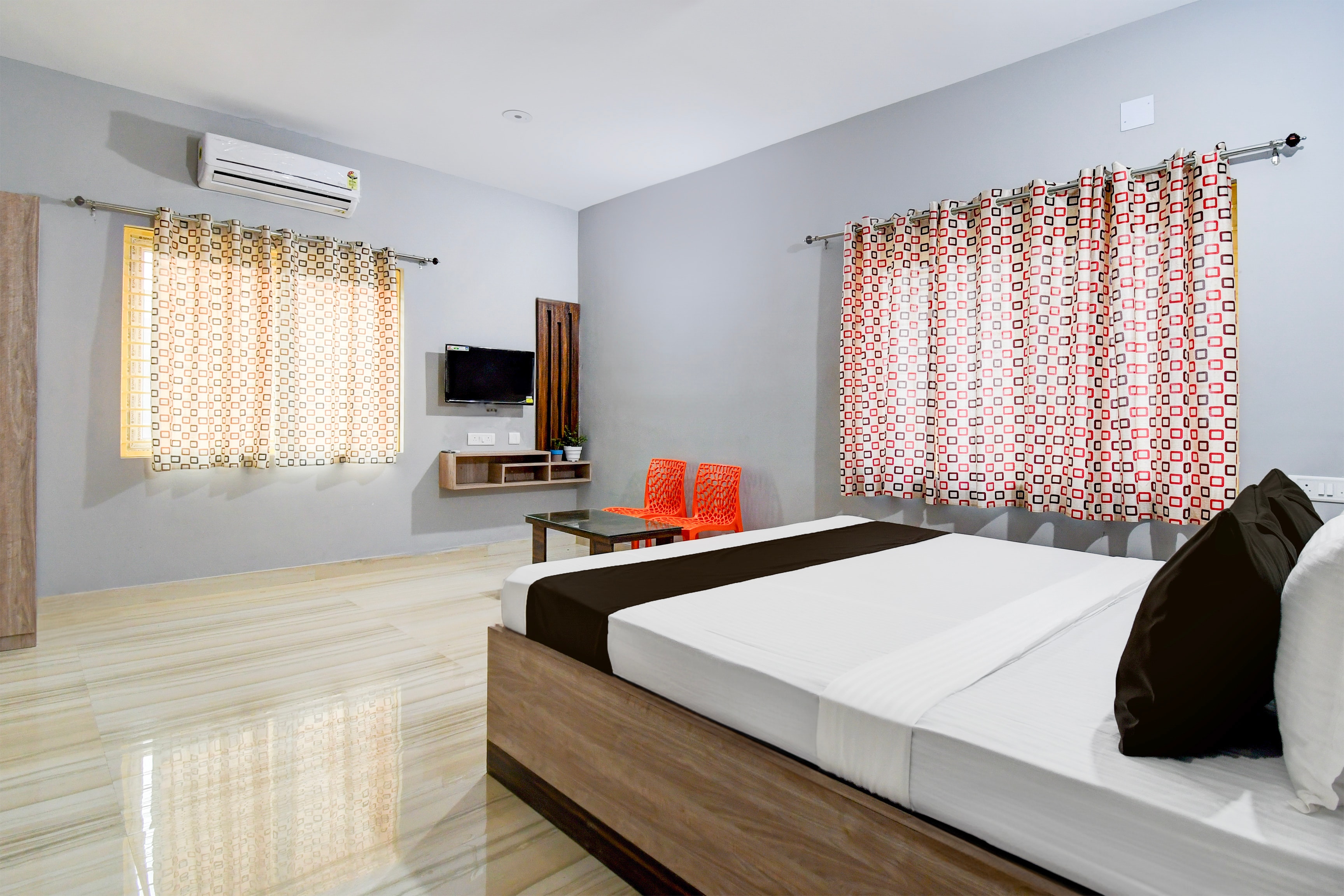 Hotel O BLUE GYALLON, Flagship Bhubaneswar, Book @ ₹728 - OYO