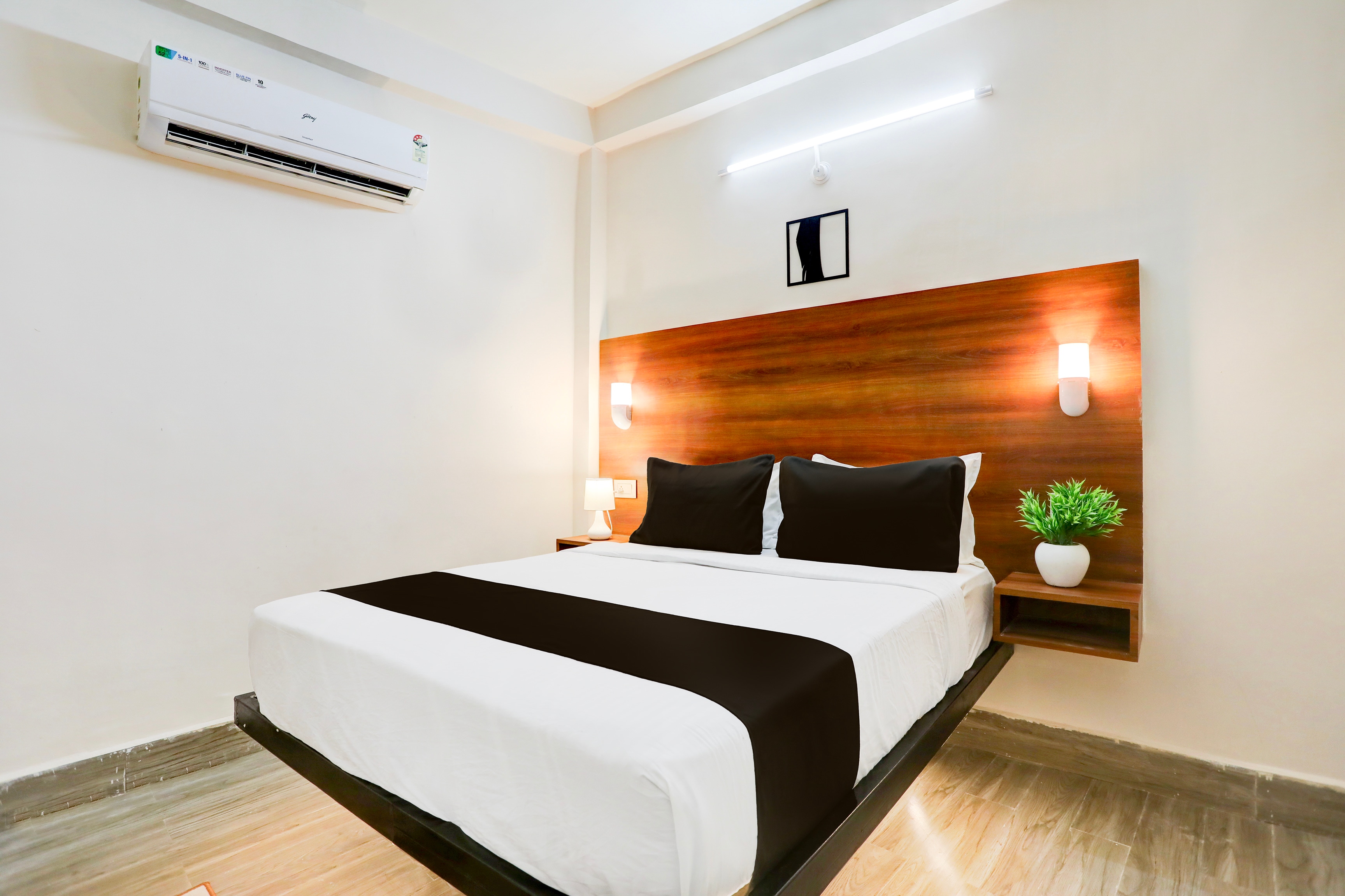 Hotel O MADHUBAN'S INN, Flagship Kanpur, Book @ ₹680 - OYO