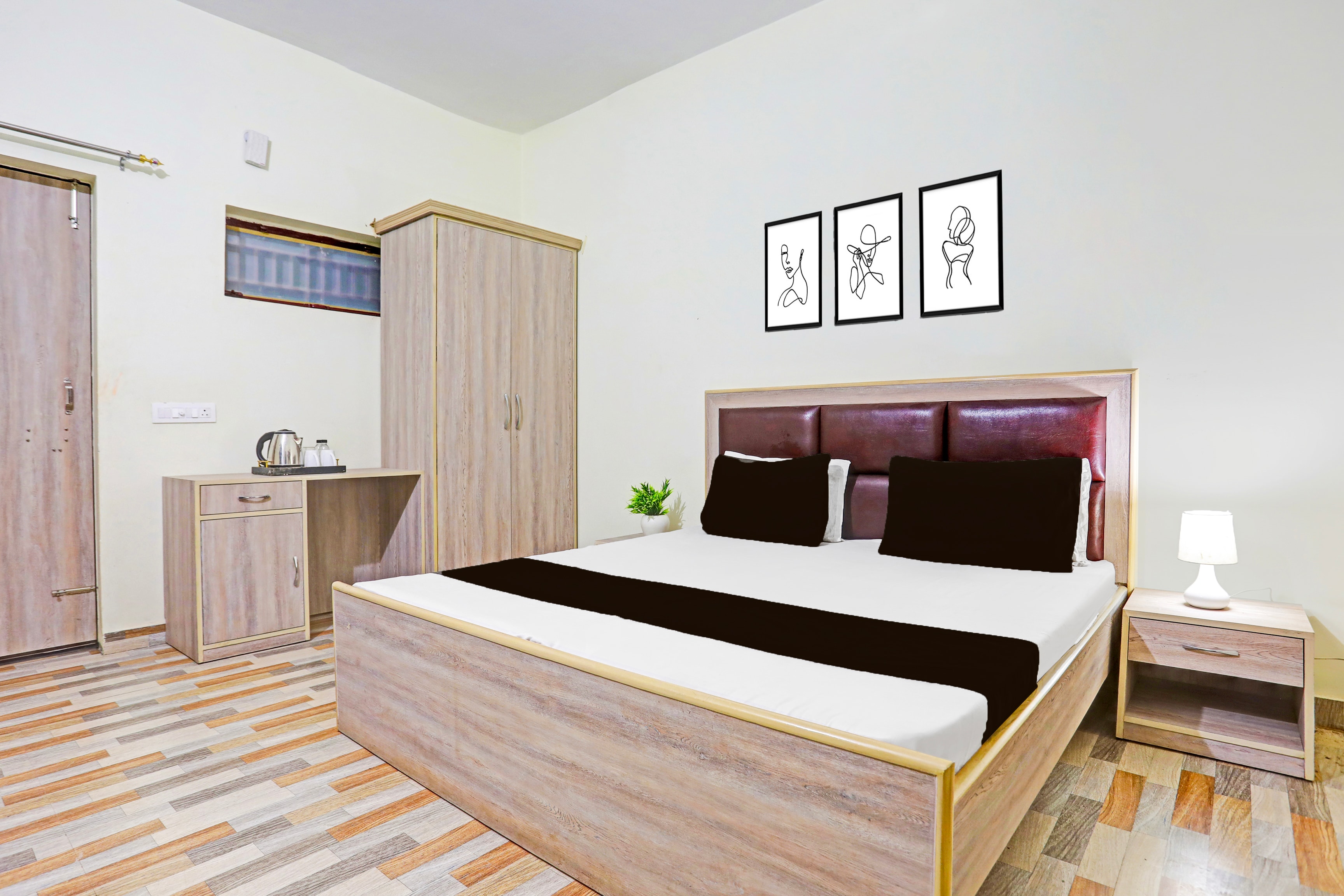 Hotel O Siya Ram Vatika , Flagship Prayagraj, Book @ ₹1293 - OYO