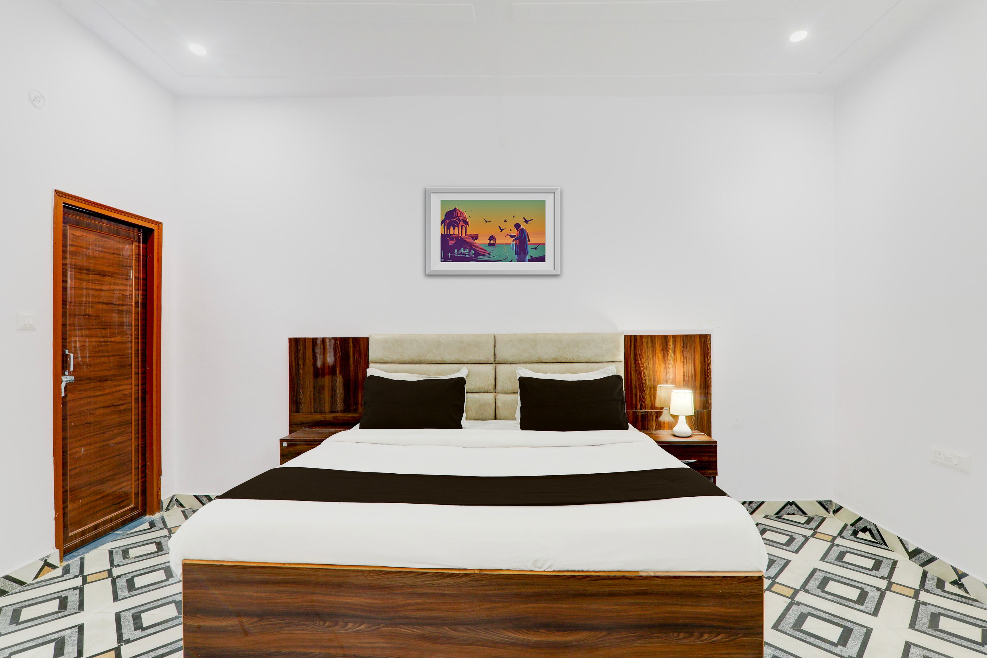 Hotel O White House, Flagship Lucknow, Book @ ₹887 - OYO