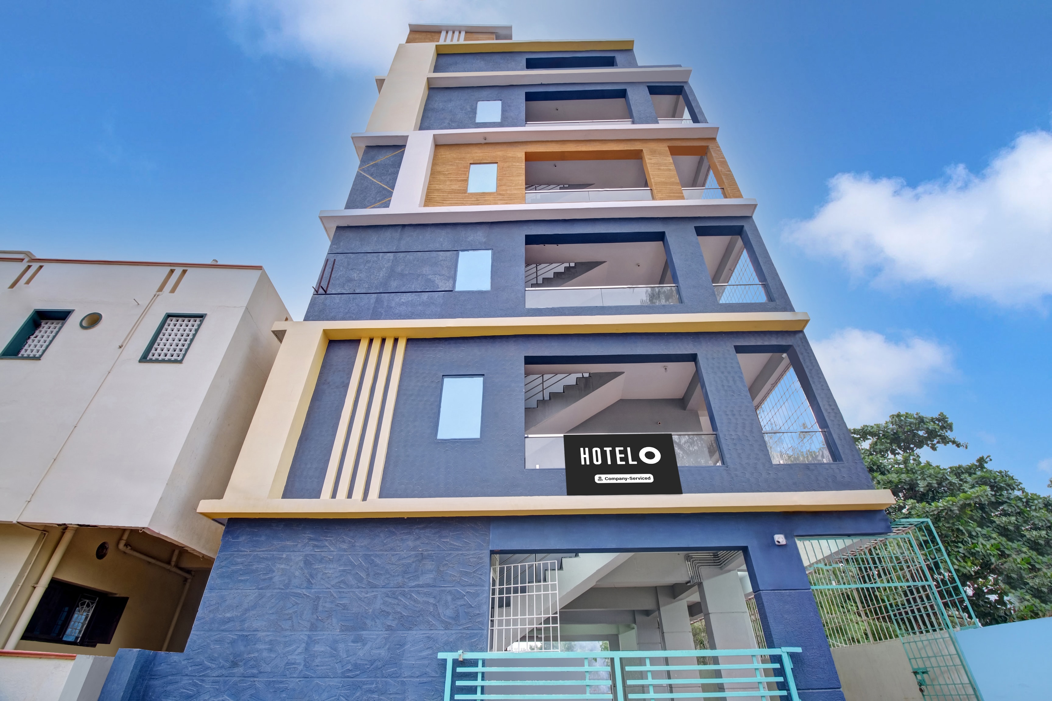 Hotels in Railway Station Bus Stop, Guntur Starting @ ₹499 - Upto 78% ...