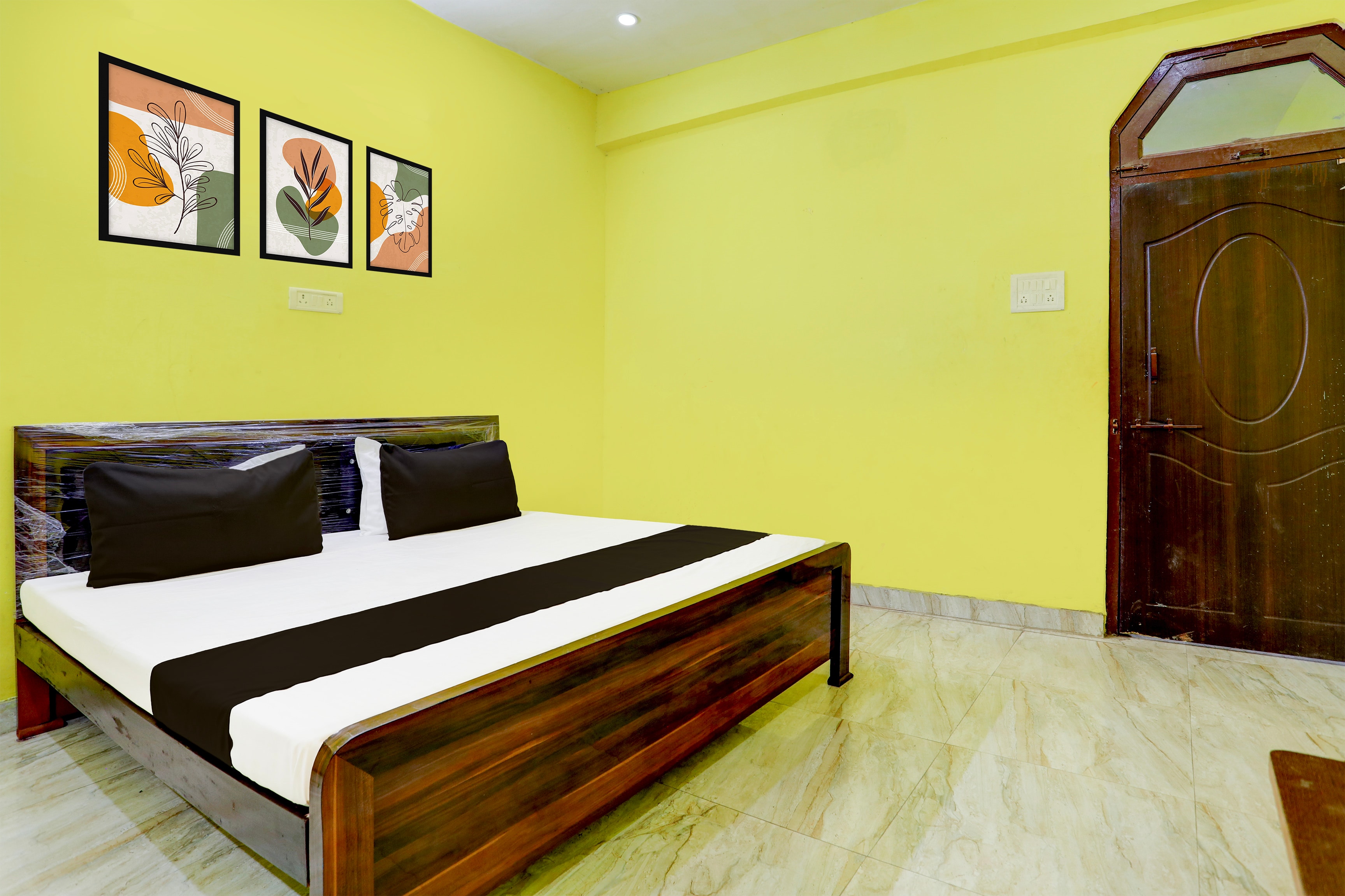 Hotel O Nootan Hotel and banquet, Flagship Kanpur, Book @ ₹680 - OYO