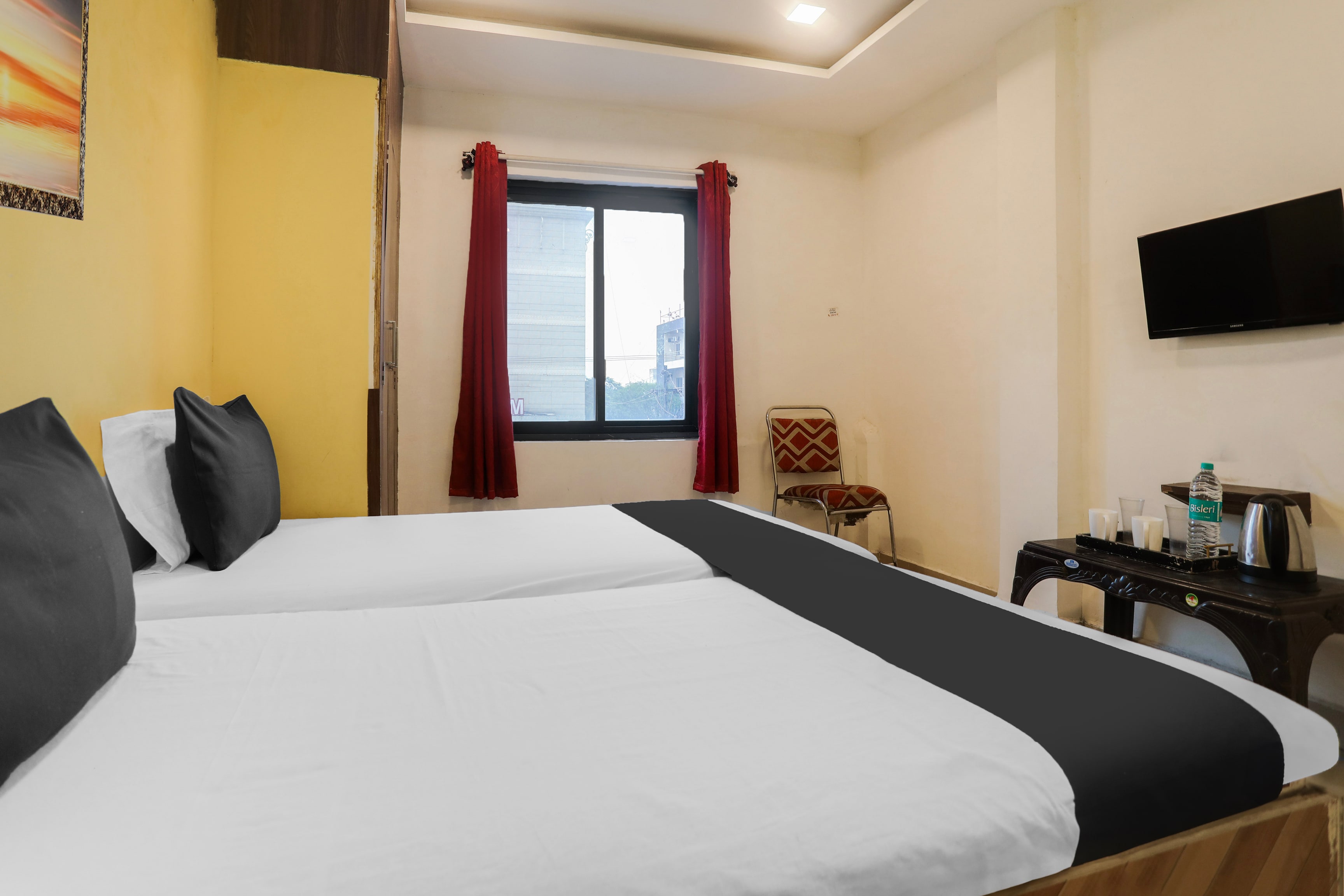 Hotel O Gyan Regency, Flagship Raipur, Book @ ₹728 - OYO
