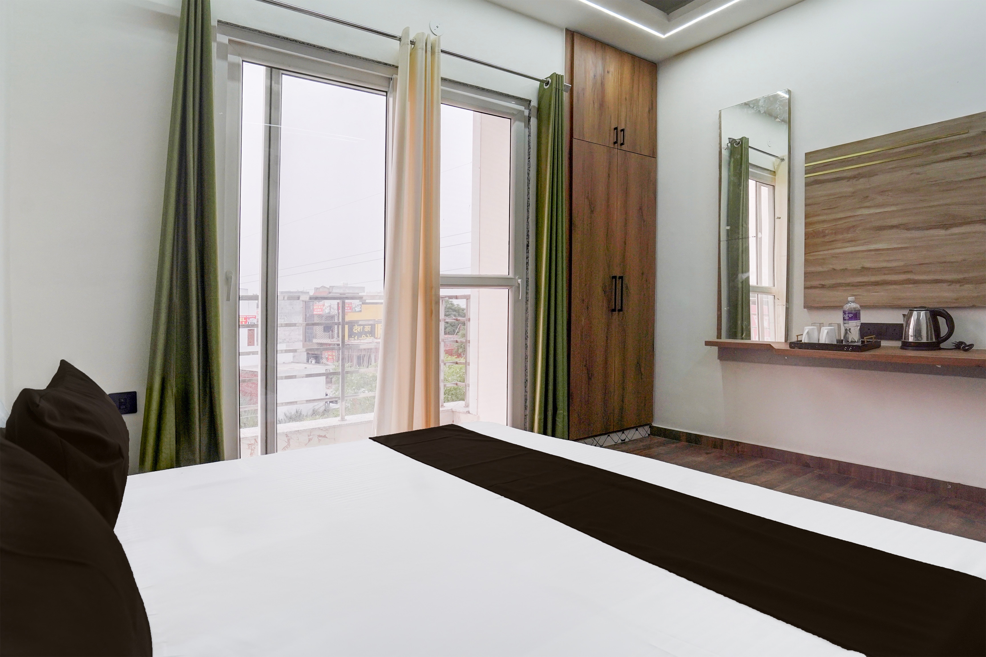 Hotel O Seven Star, Flagship Meerut, Book @ ₹802 - OYO