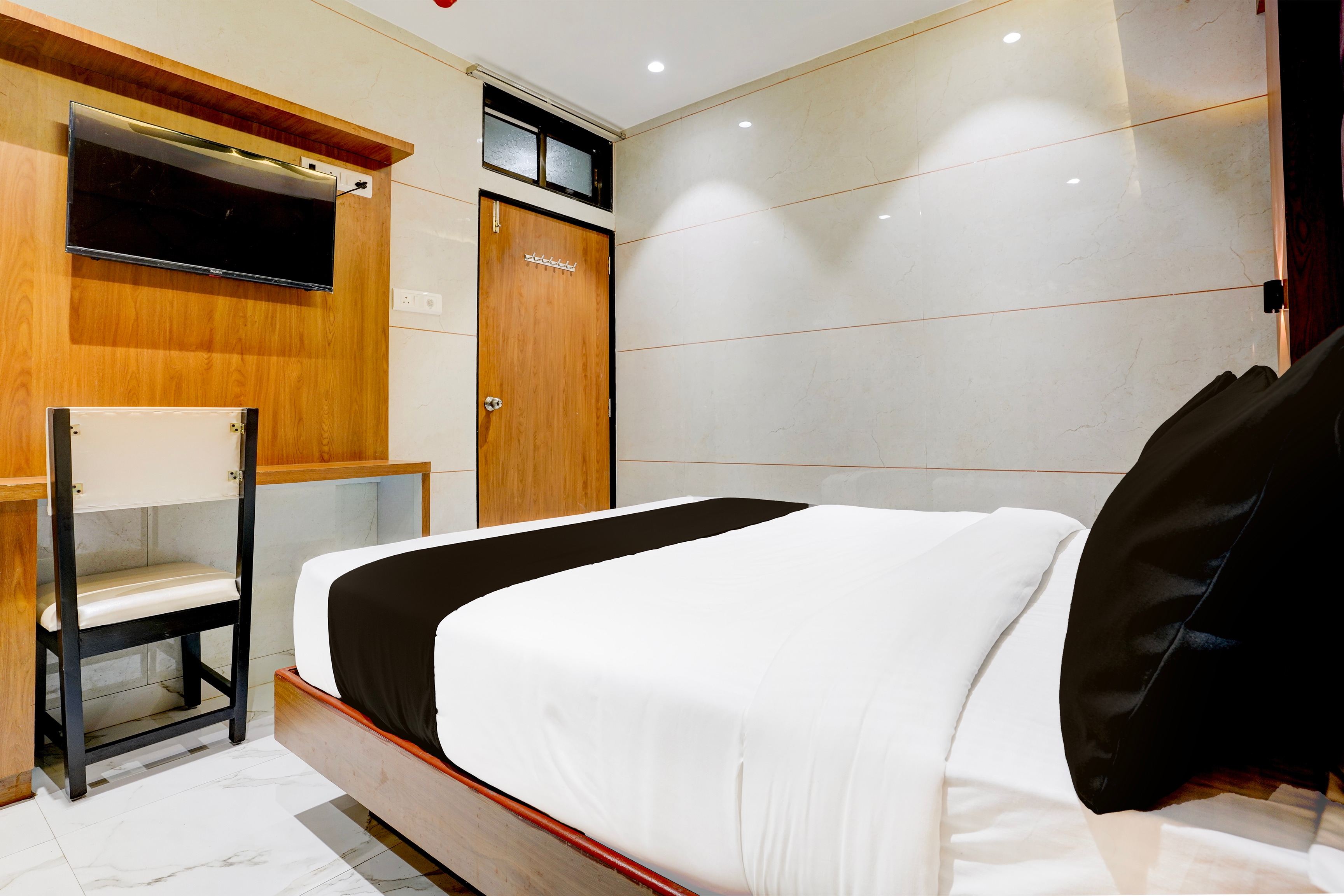 Hotel O Regal Residency, Flagship Mumbai, Book @ ₹2150 - OYO