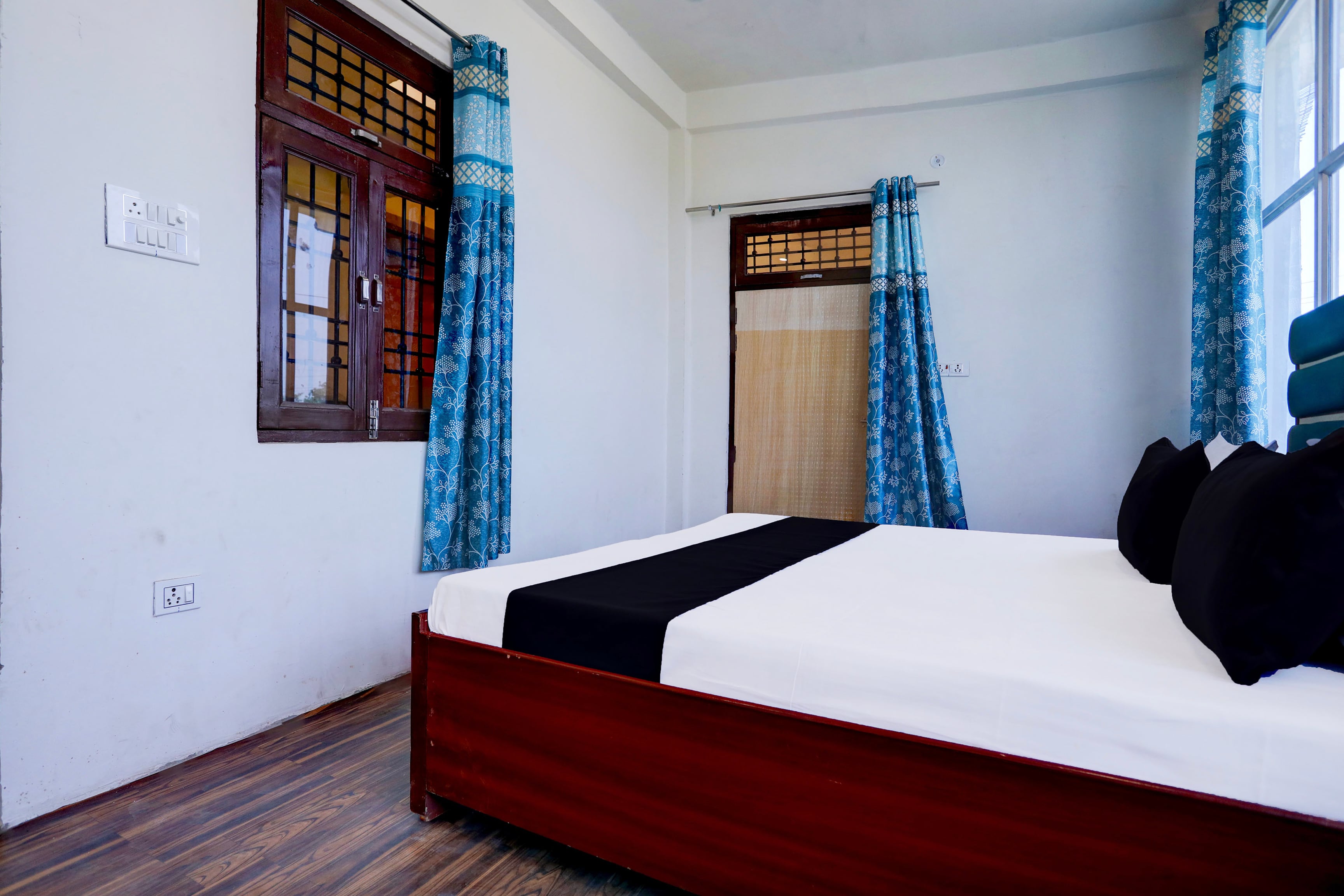 Hotel O AKBARPUR INN, Flagship Kanpur, Book @ ₹680 - OYO