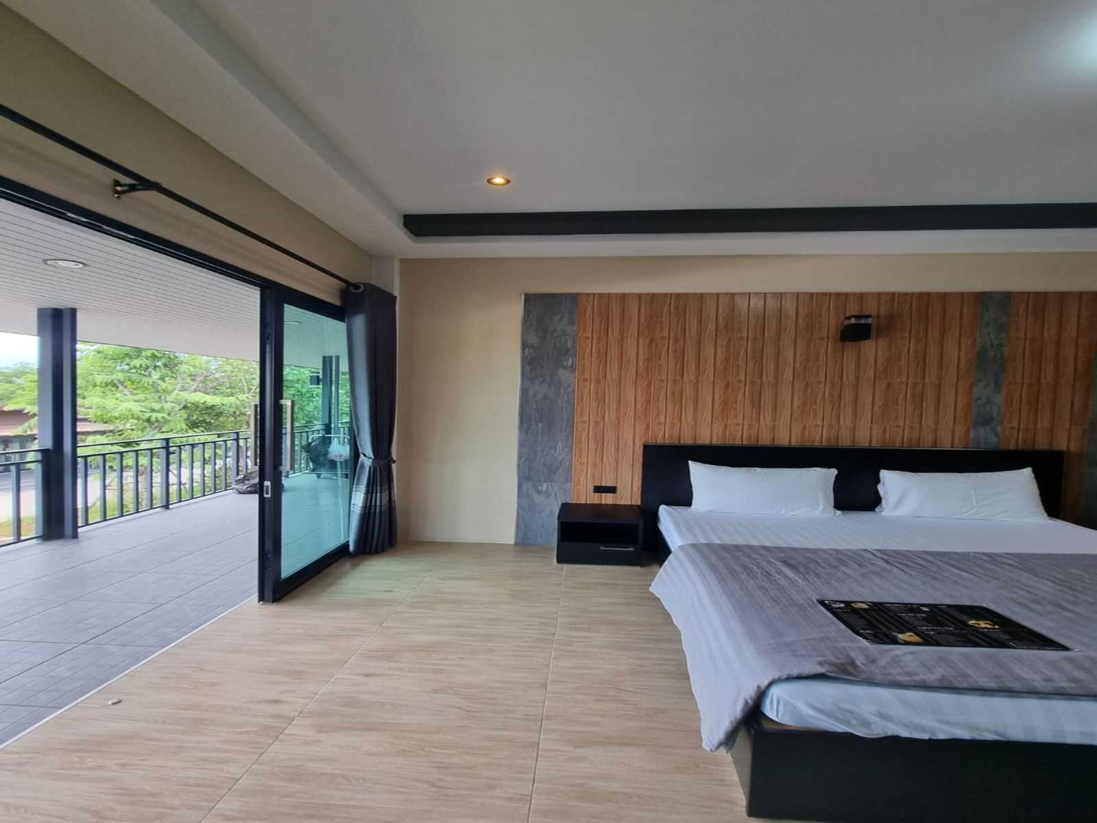 Ratchapruek DC Resort Angthong, OYO Hotels Ang Thong, Book @ ฿178 - OYO