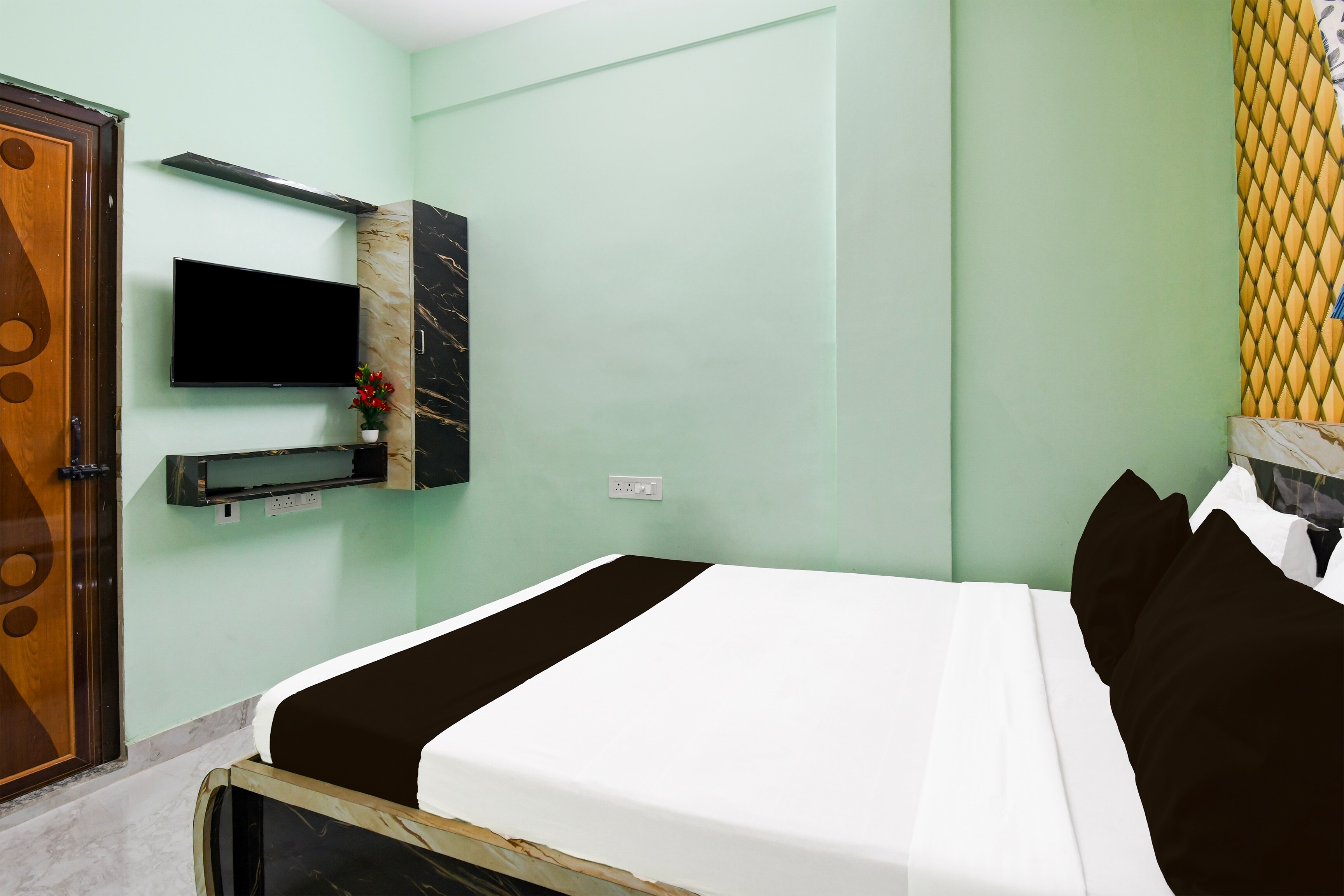 Hotel O Shivam Regency Near Acropolis Mall, Flagship Kolkata, Book ...