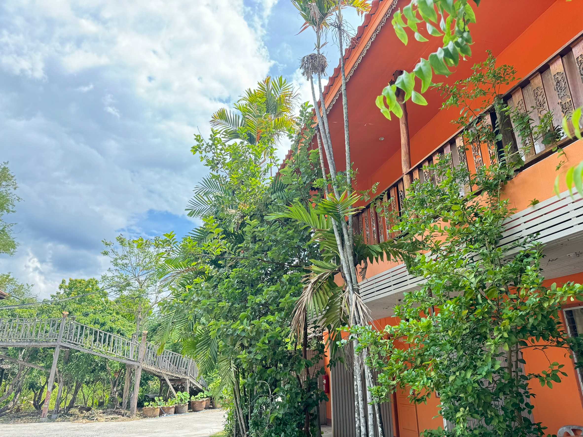 Honeyland Resort, OYO Hotels Chiang Mai, Book @ ฿485 - OYO