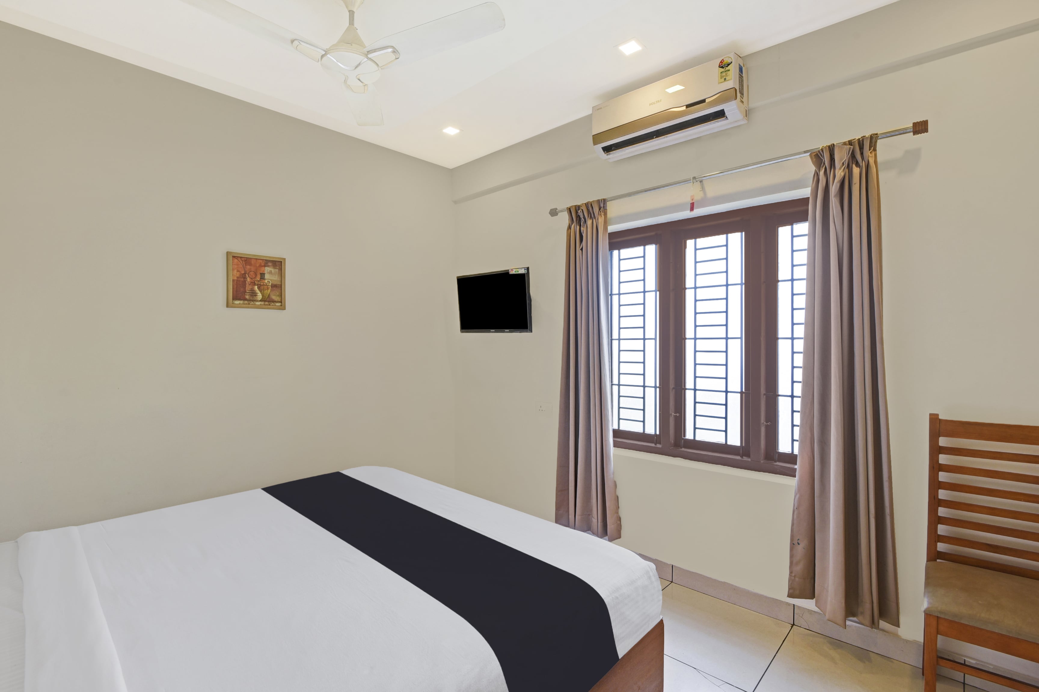 Hotel O AURA RESIDENCY, Flagship Kannur, Book @ ₹972 - OYO