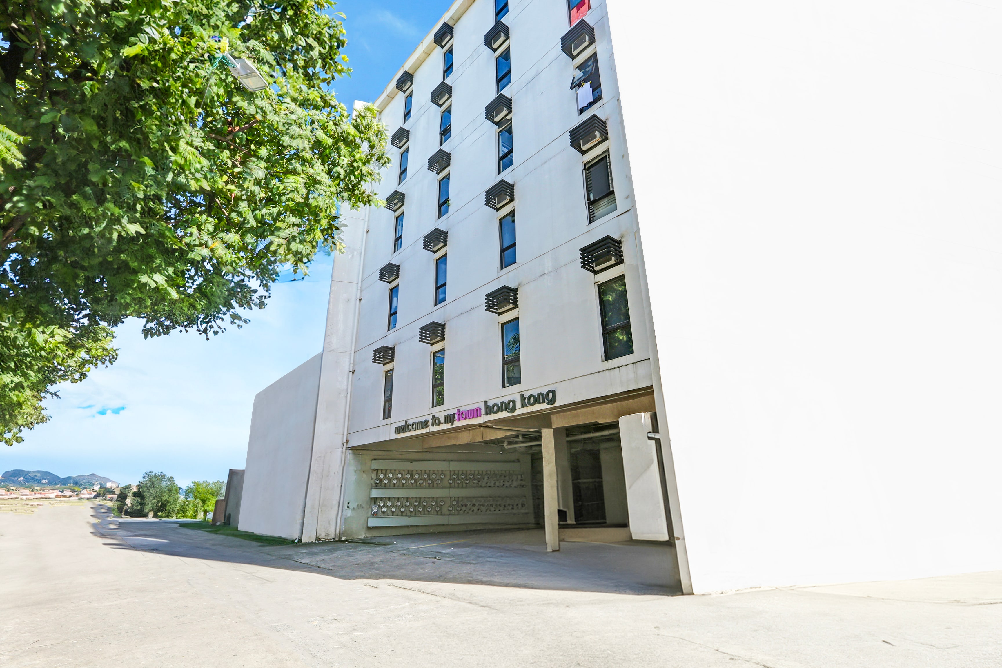 Spot On Hostel ,Taguig Manila Formerly MYTOWN HongKong, OYO Hotels ...