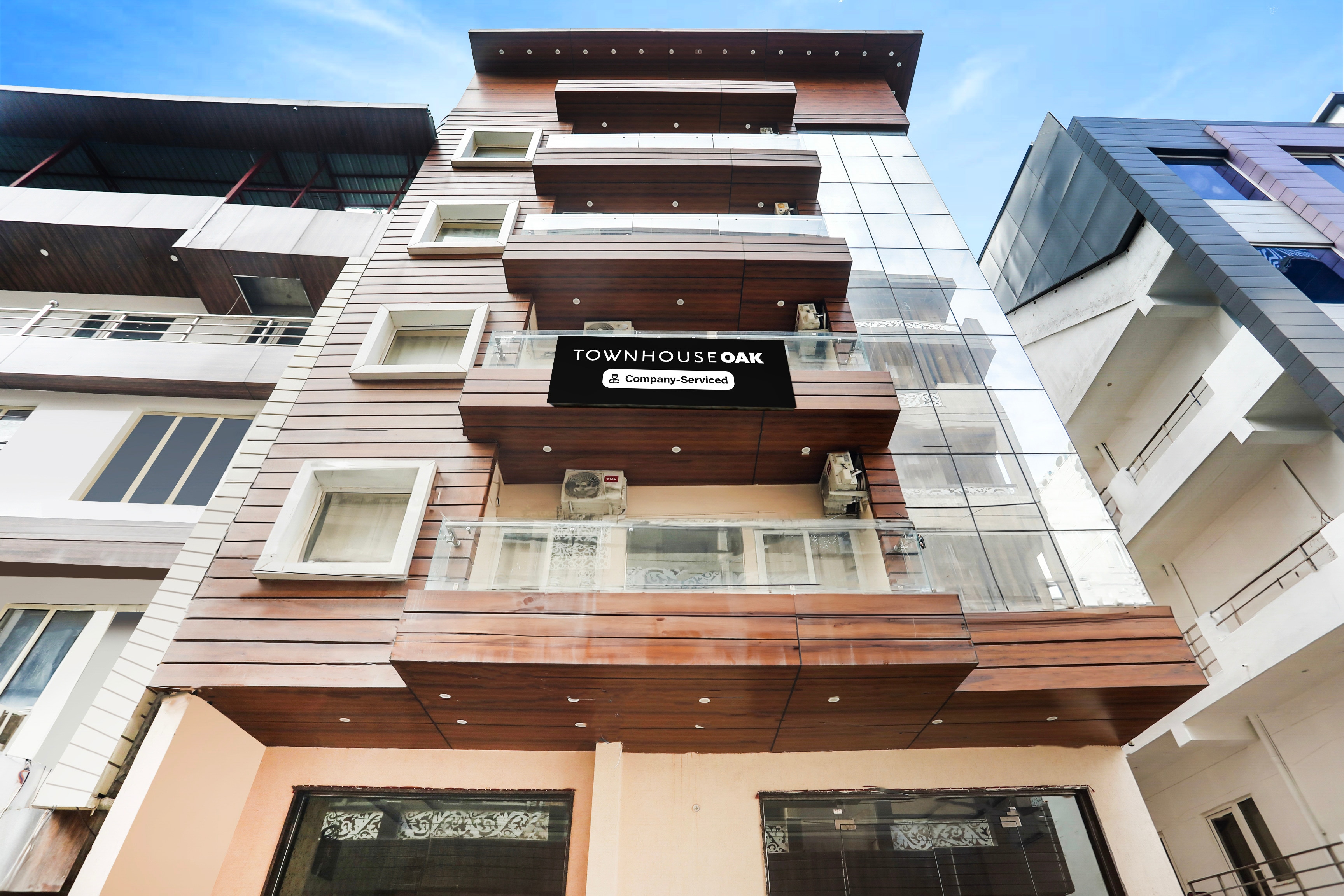 Townhouse Oak Hotels in The Narayana Palace By Salvus Rishikesh, Rishikesh Starting @ ₹1055 ...