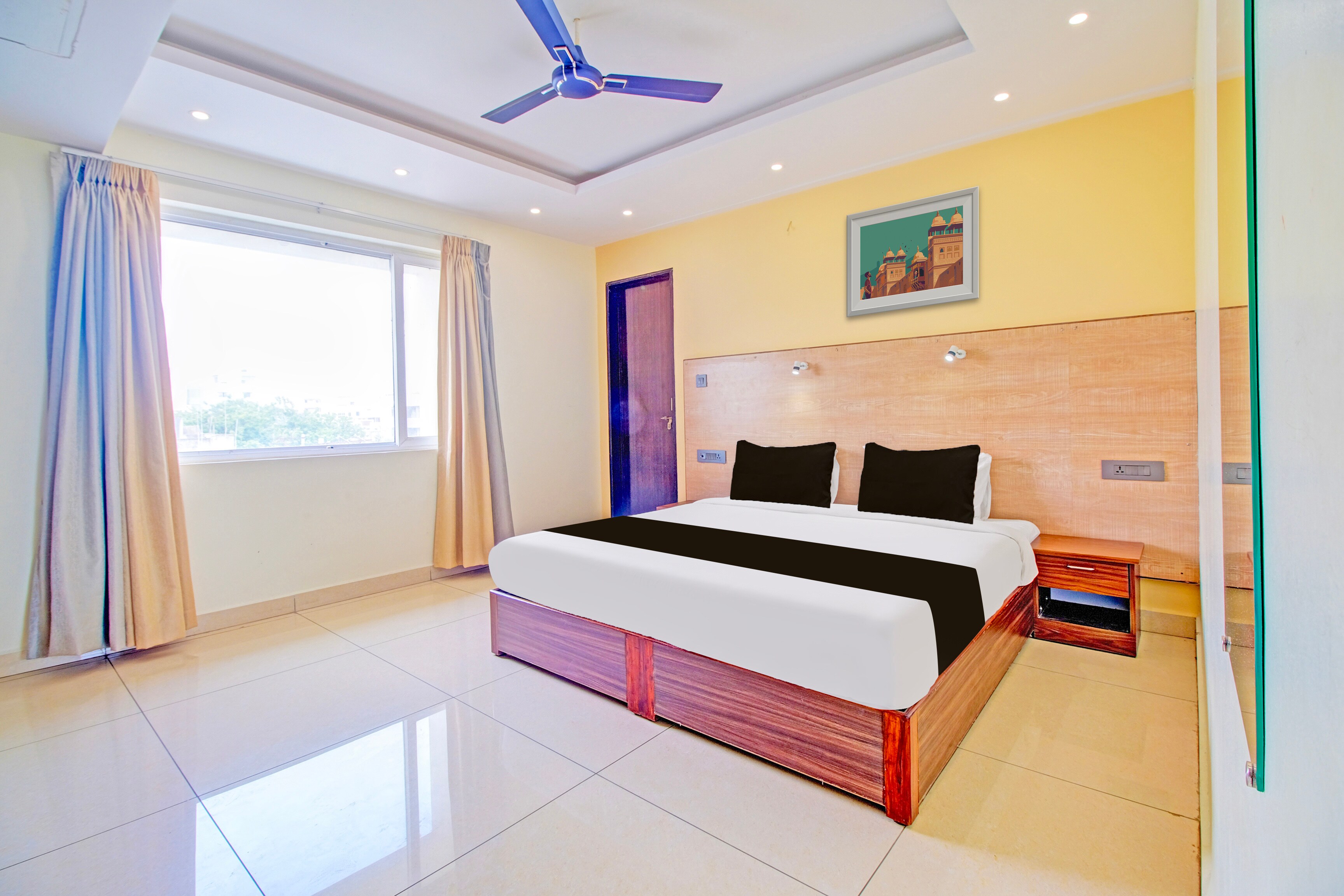 Super Collection O Grand Governorpet, Collection O Vijayawada, Book ...