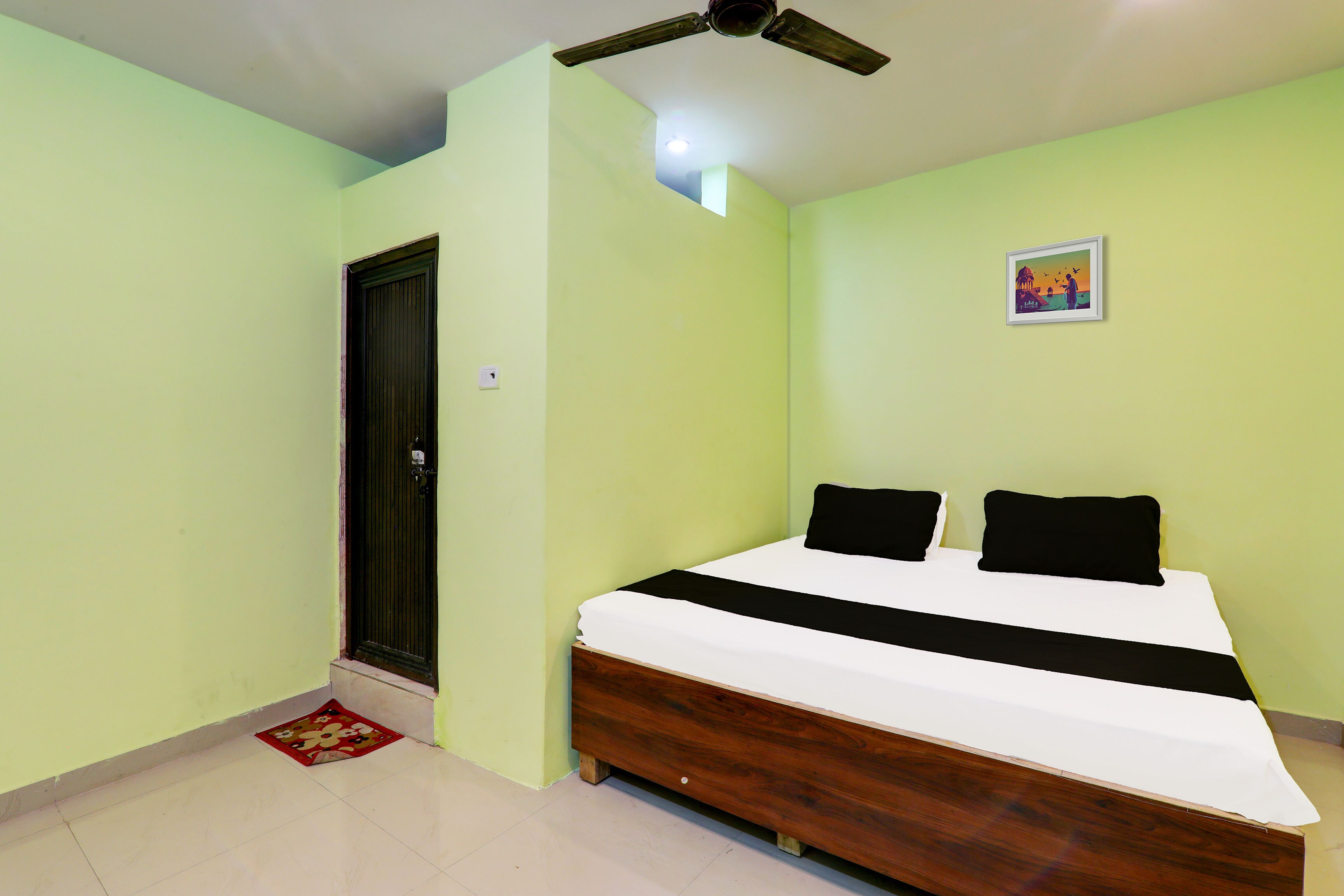 Hotel O Satkar Residency, Flagship Varanasi, Book @ ₹1803 - OYO