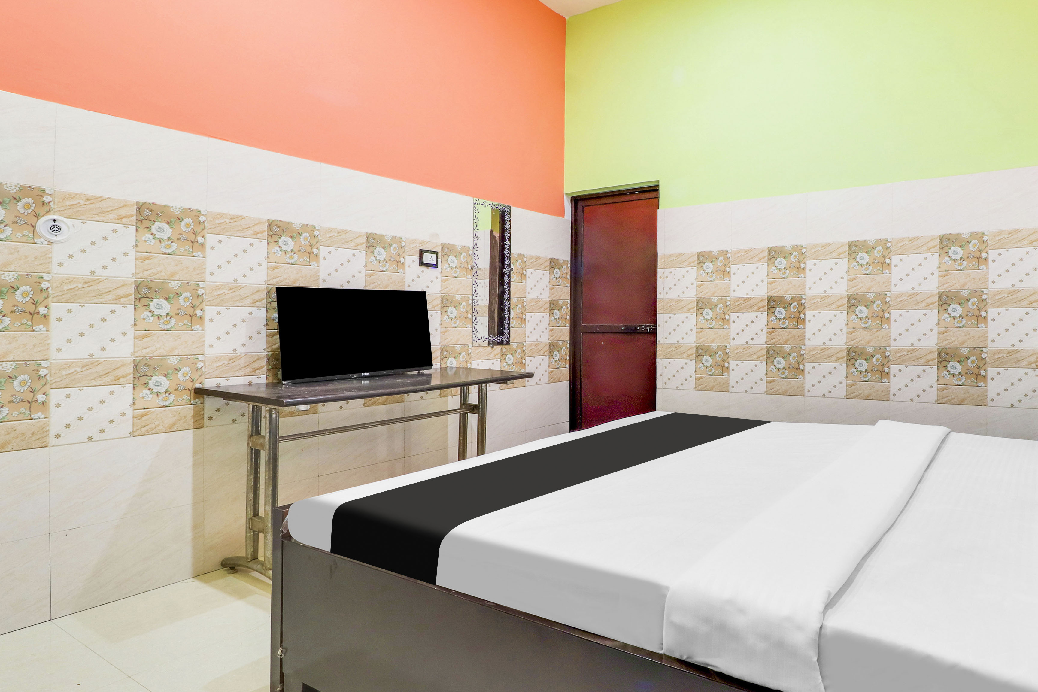 Hotel O Do pal, Flagship Bijnor, Book @ ₹682 - OYO