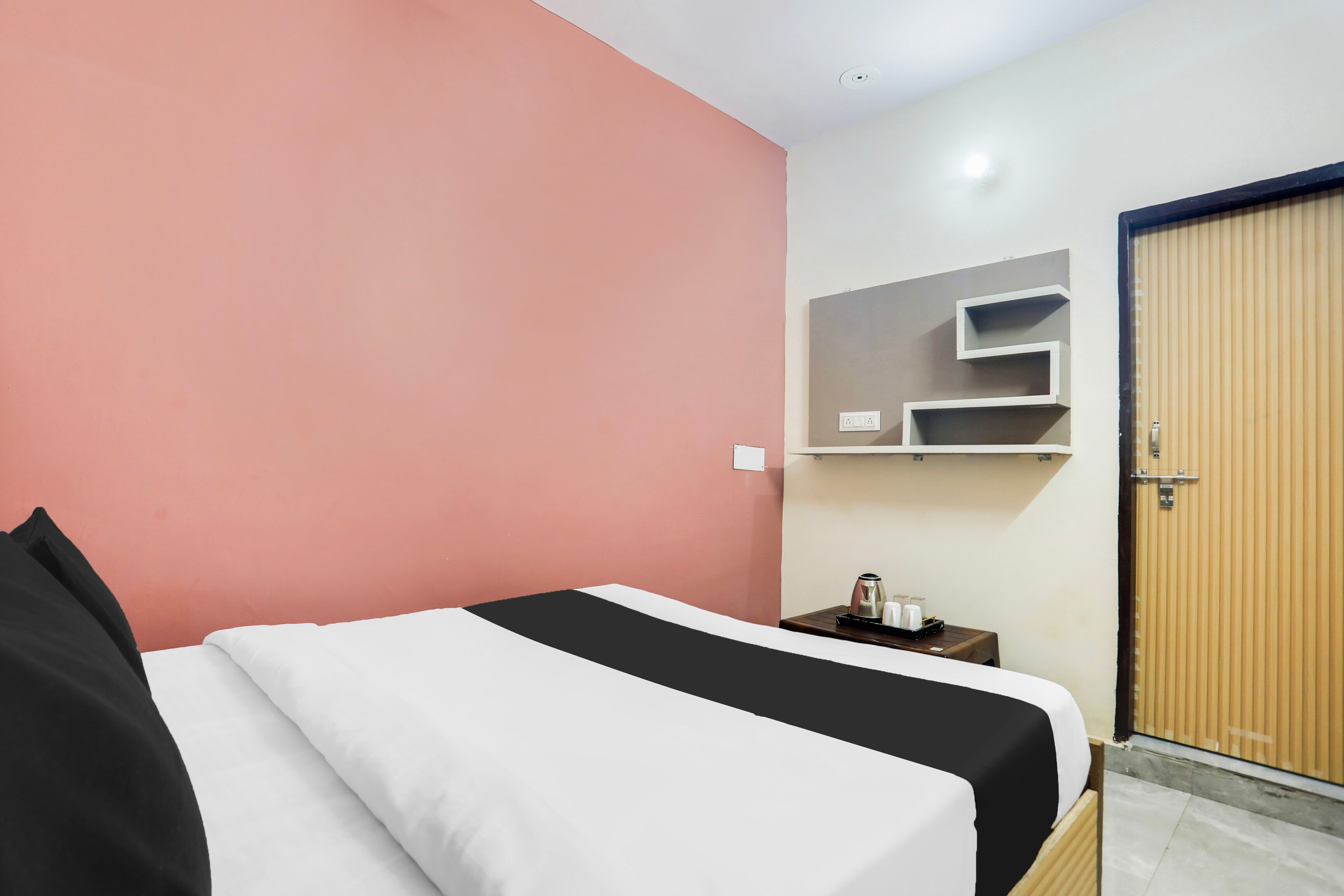 Hotels in Bata Chowk, Faridabad Starting @ ₹377 - Upto 78% OFF on 58 ...