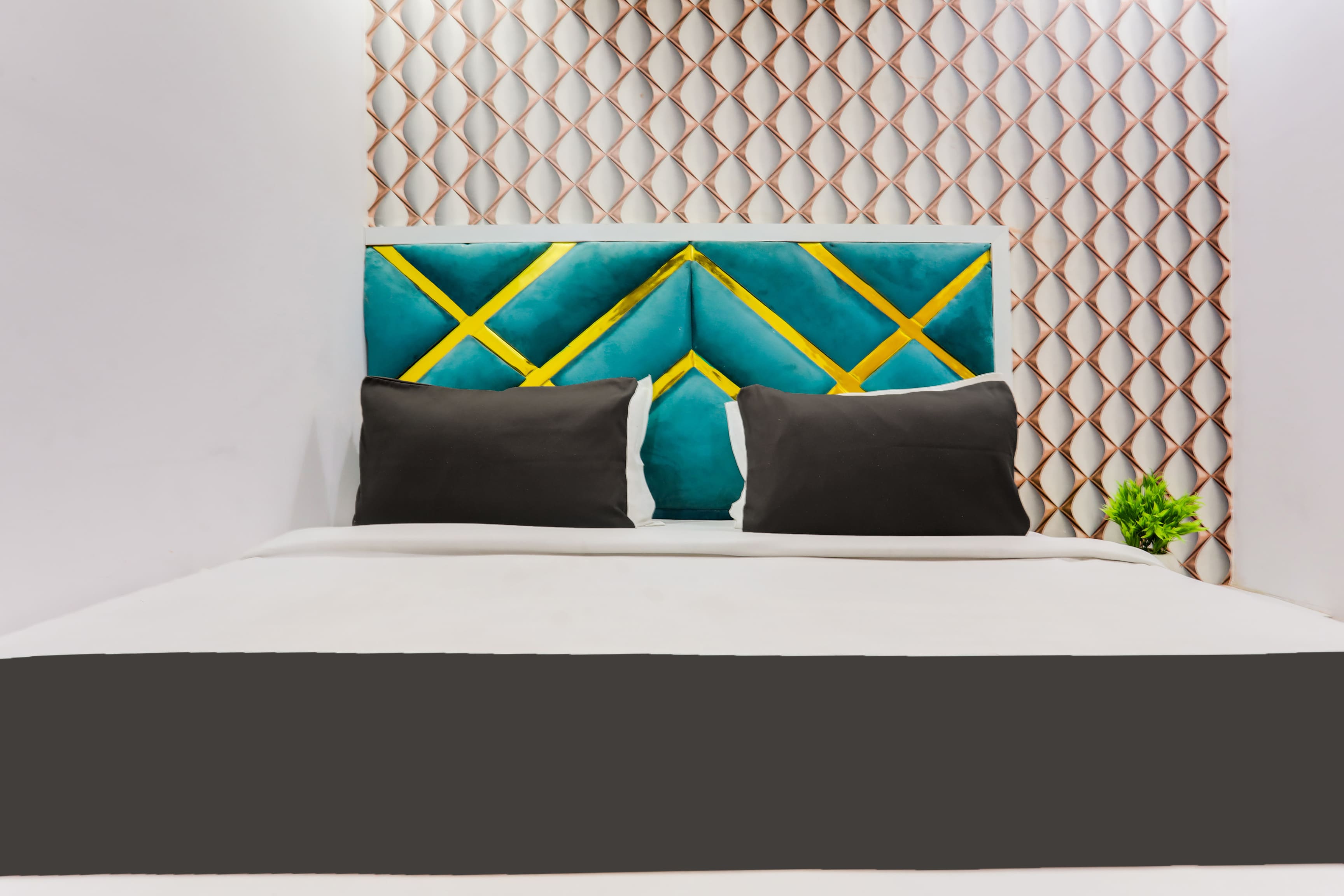 Hotel O Mohan Residency, Flagship Ghaziabad, Book @ ₹802 - OYO