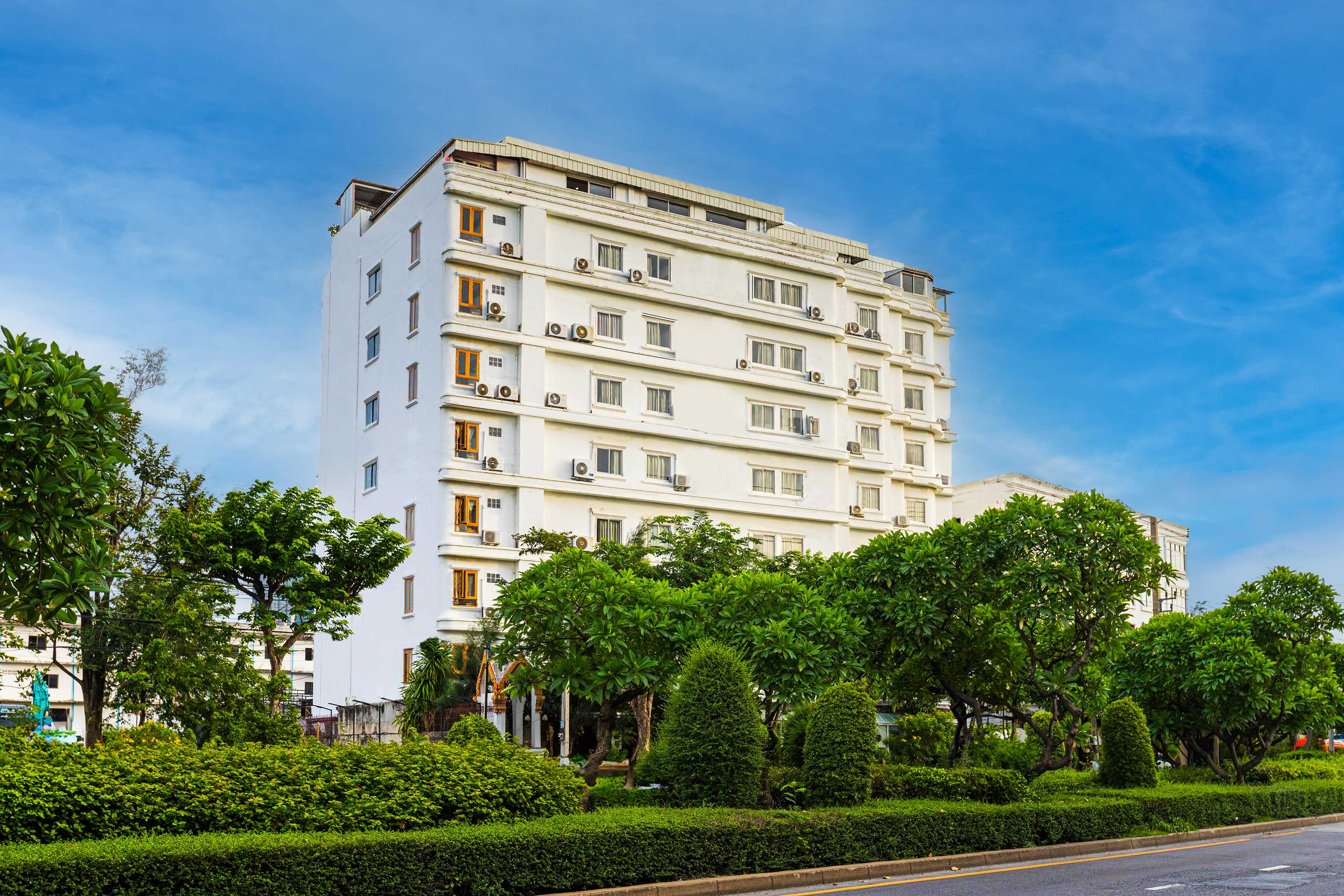 Collection O Howard Square Boutique Hotel, Capital O Bangkok, Book @ ฿ ...