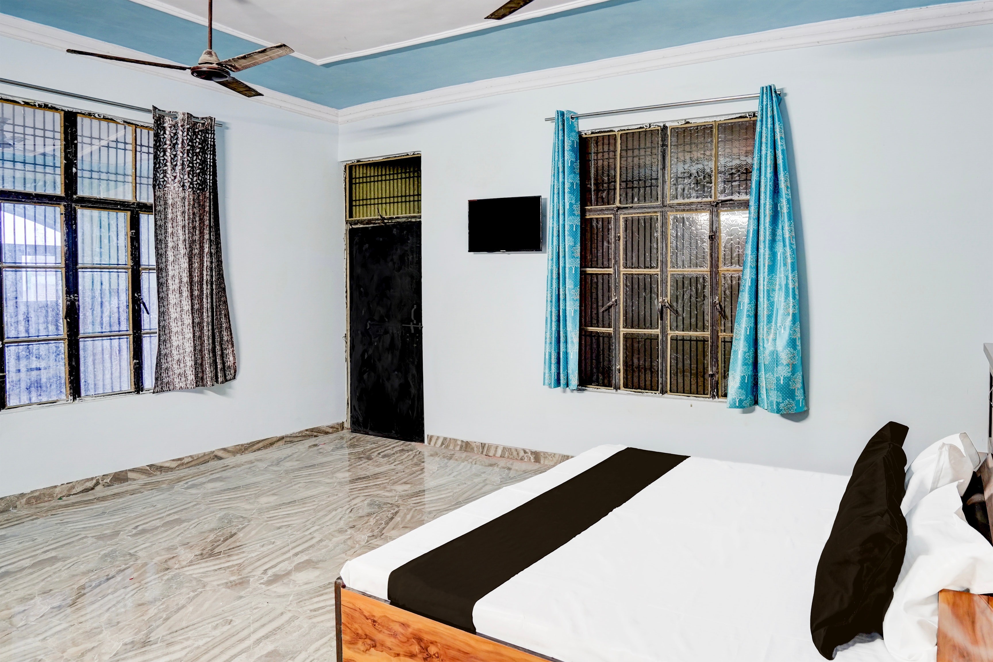 Hotel O Rajni palace, Flagship Kanpur, Book @ ₹842 - OYO