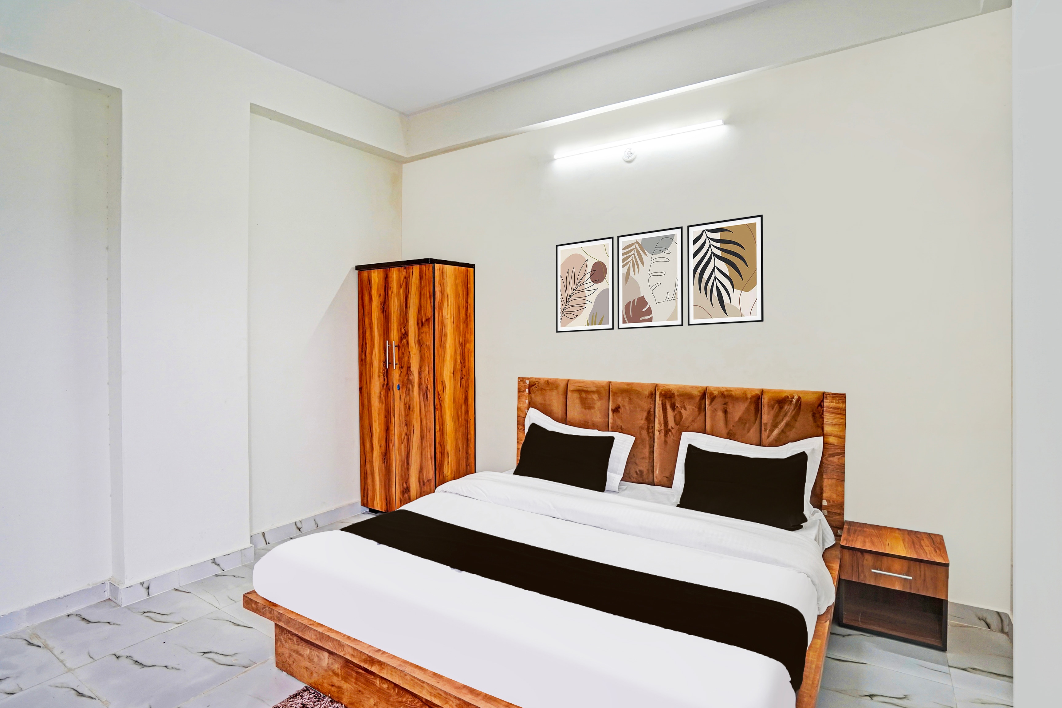 Hotel O SOLITAIRE HOTEL AND BANQUET, Flagship Kanpur, Book @ ₹684 - OYO