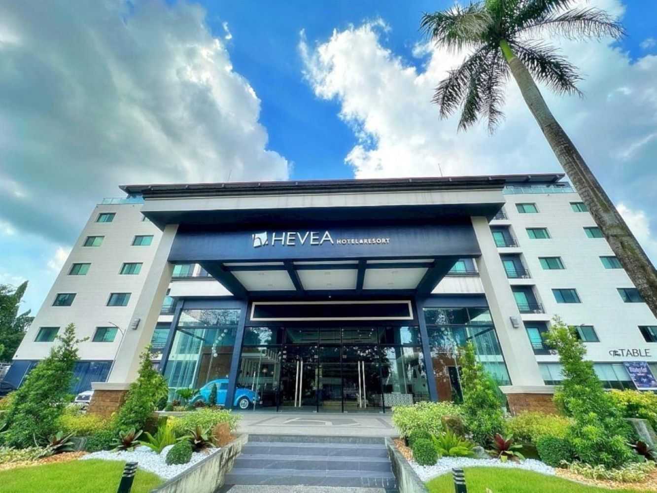 Sunday Hevea Hotel and Resort, OYO Hotels Pampanga, Book @ ₱1410 - OYO