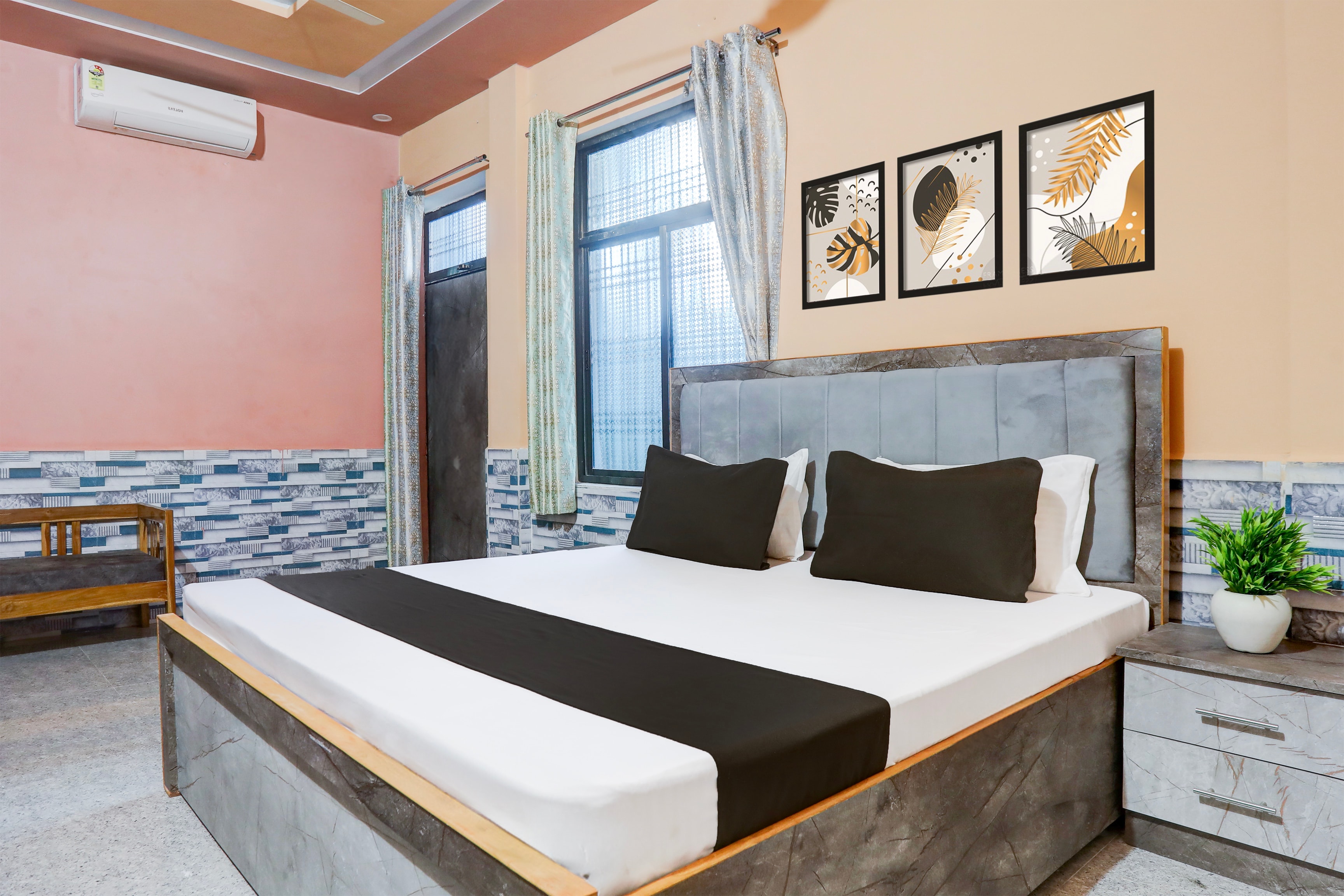 Hotel O Arav Hotel , Flagship Prayagraj, Book @ ₹887 - OYO