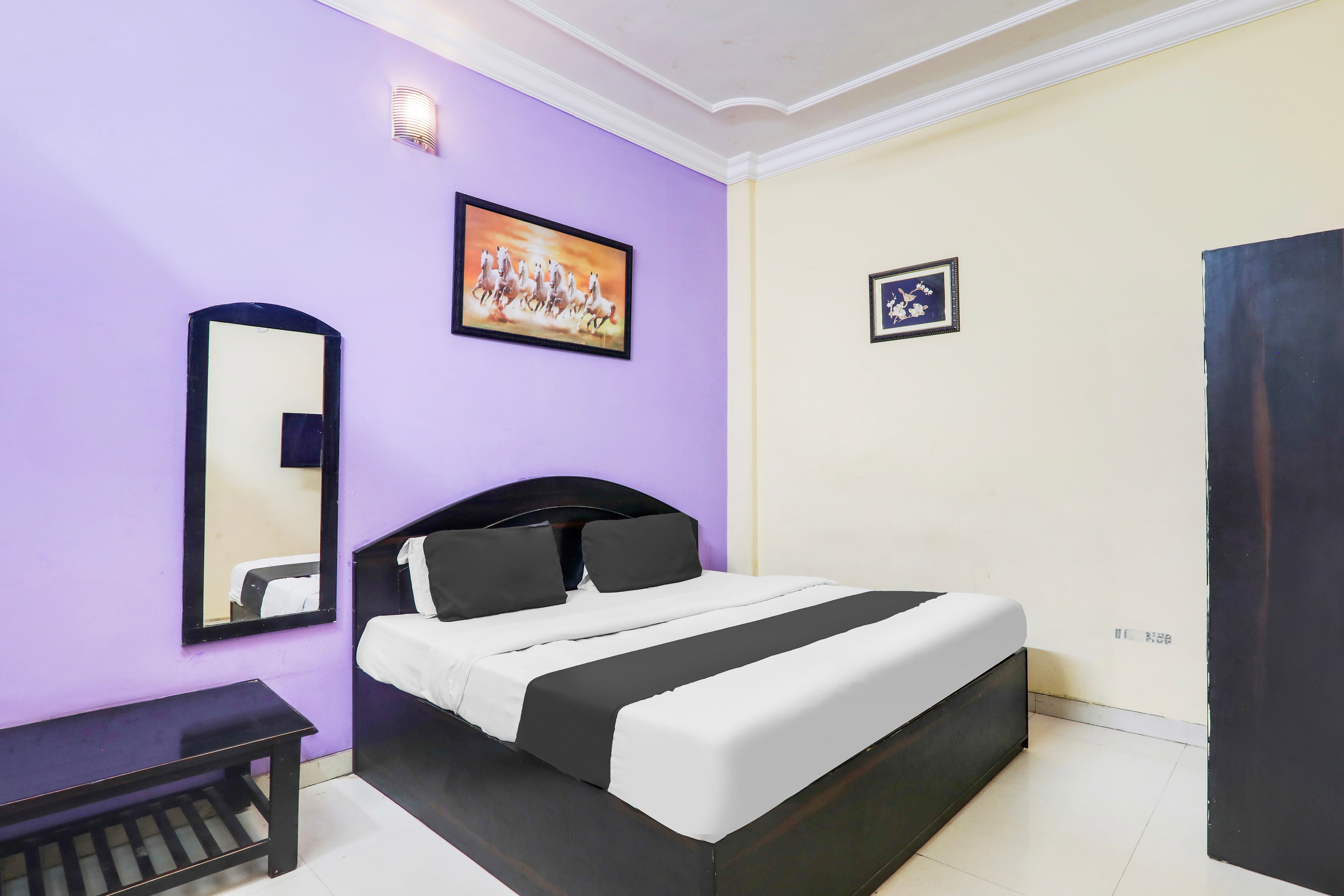 Hotel O Avadh Near Charbagh Railway Station, Flagship Lucknow, Book @ ₹830 - OYO