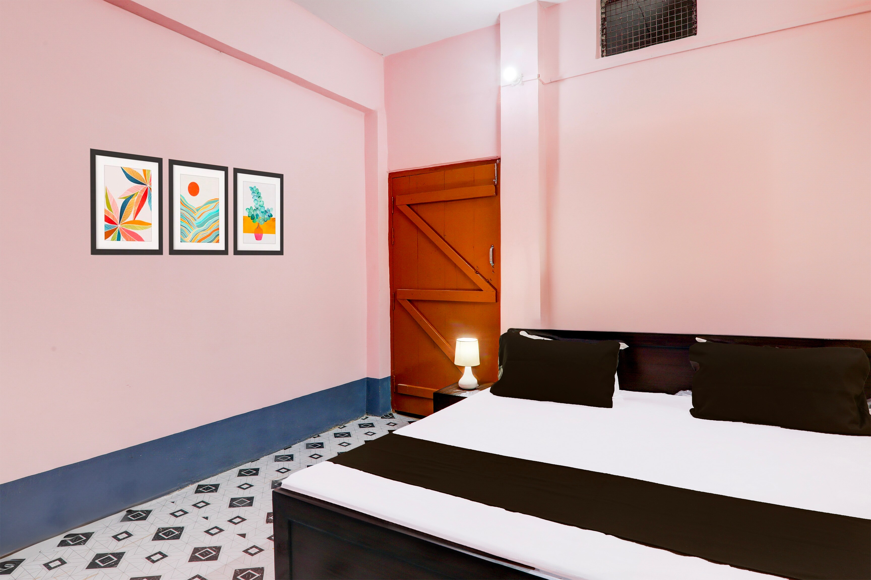 Hotel O Sangam Guest House , Flagship Lucknow, Book @ ₹622 - OYO