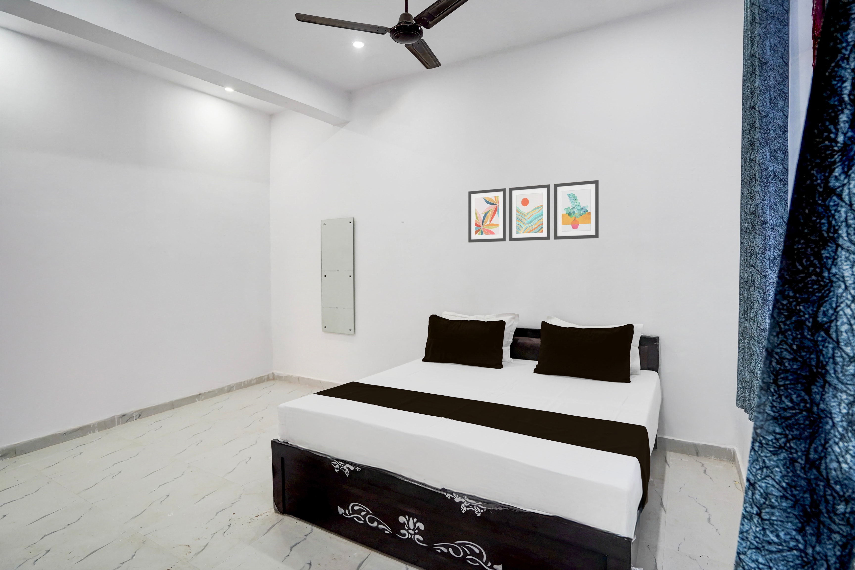 Hotel O Regal Hotel & Lawn, Flagship Lucknow, Book @ ₹887 - OYO