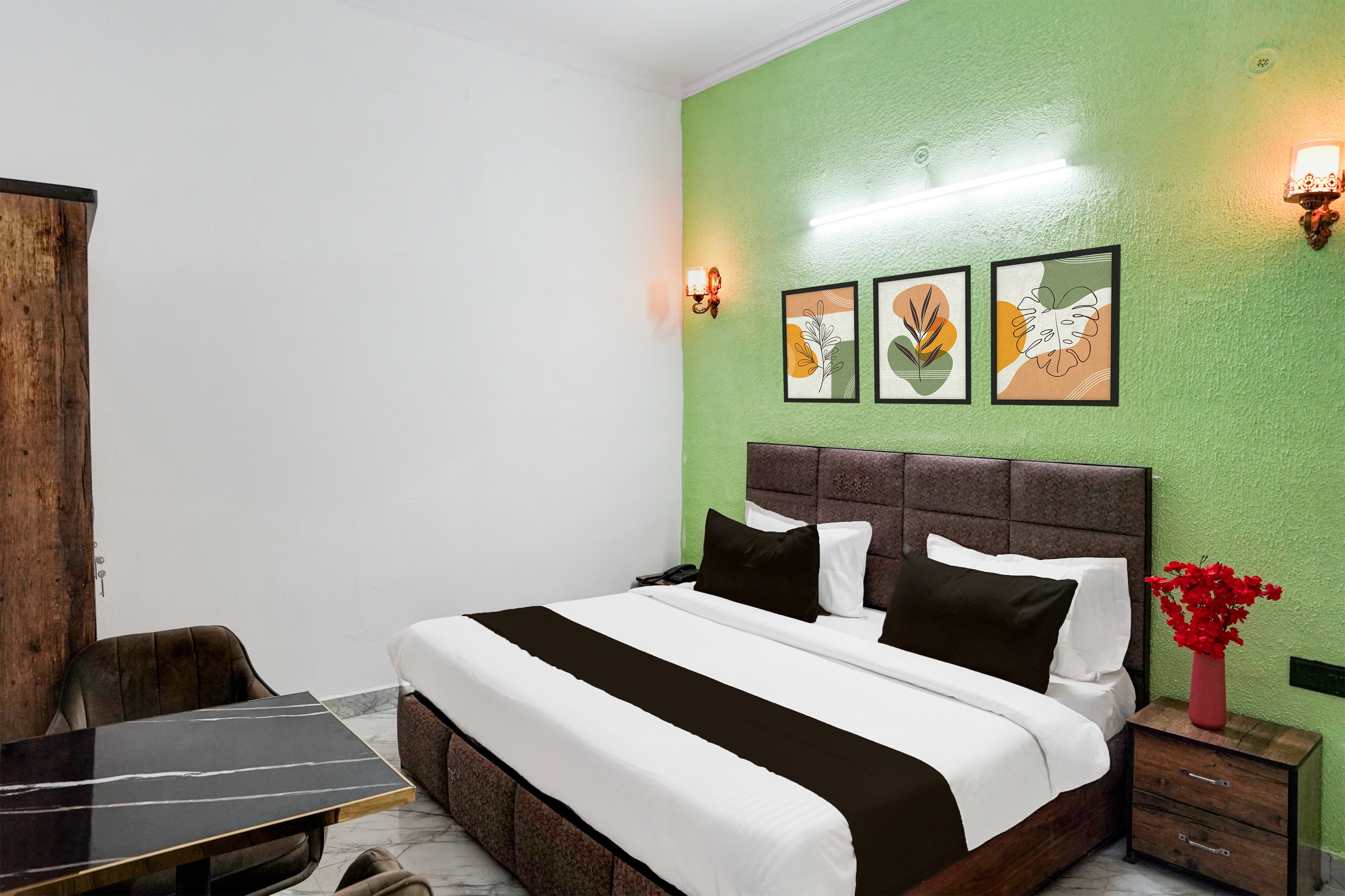 Collection O Shandilya Grand Residency, Collection O Noida, Book ...