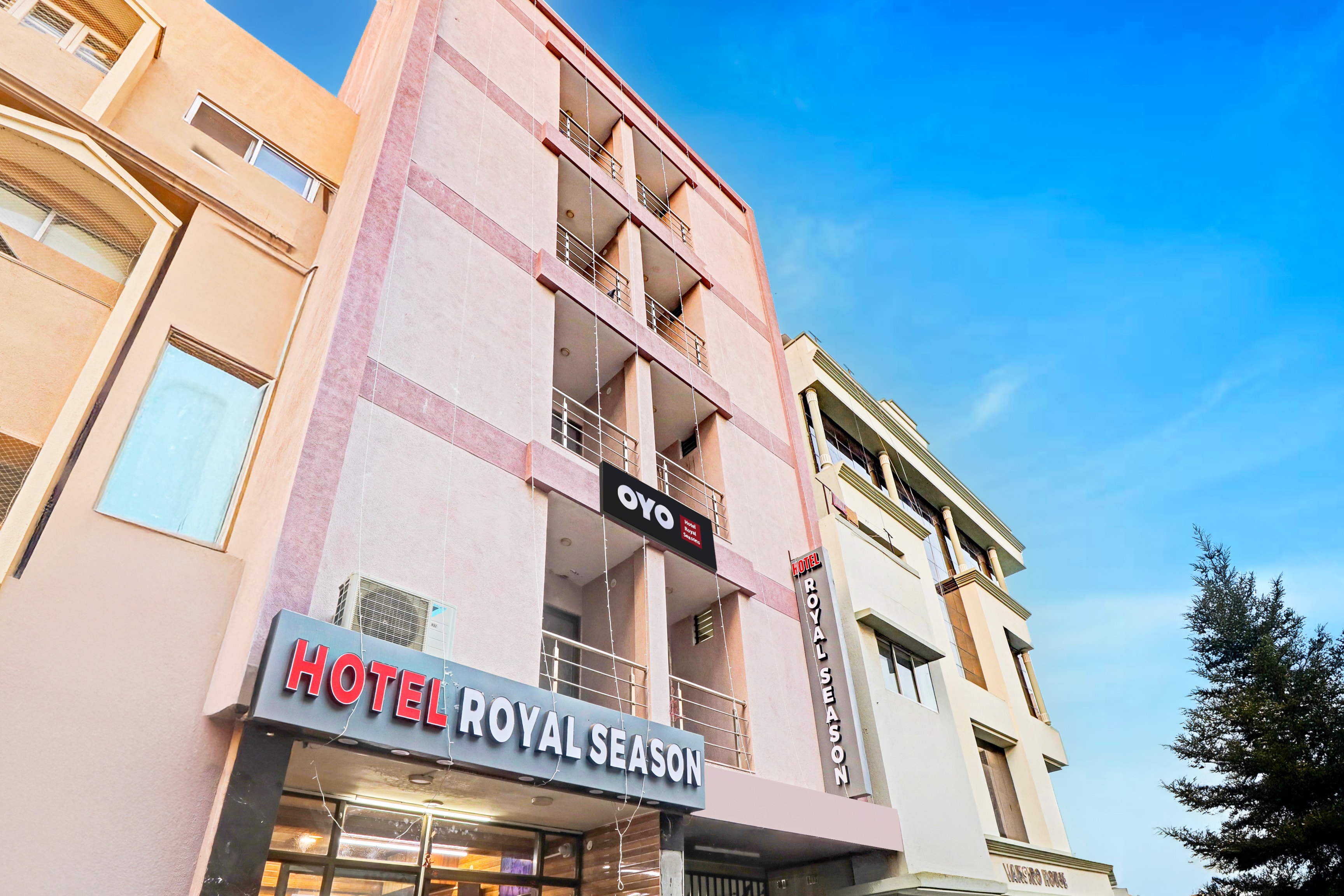 Hotel O Royal Season, Flagship Rajkot, Book @ ₹1165 - OYO