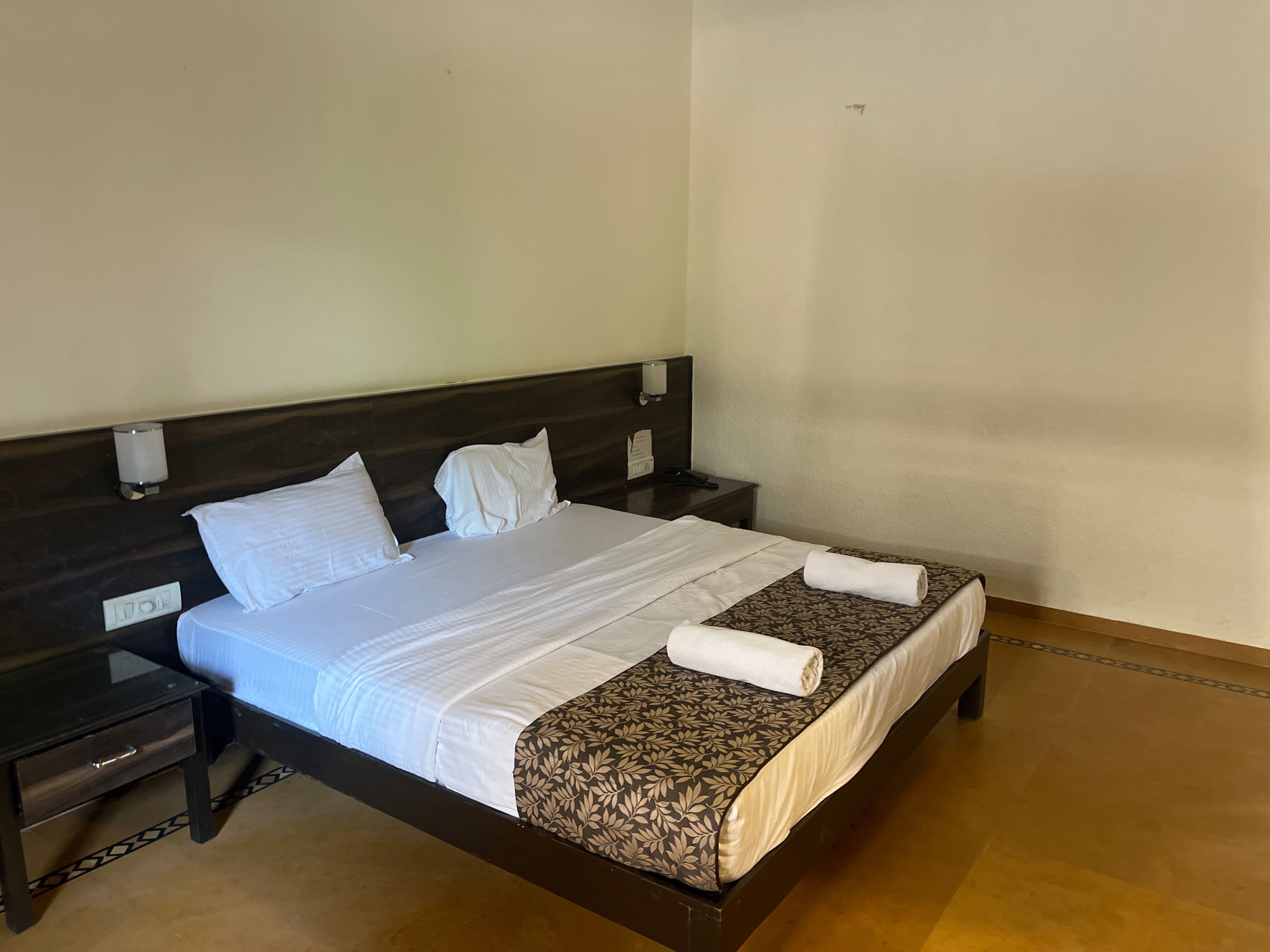 Flagship Hotels in Verna Industrial Estate, Goa Starting @ ₹926 - Upto ...