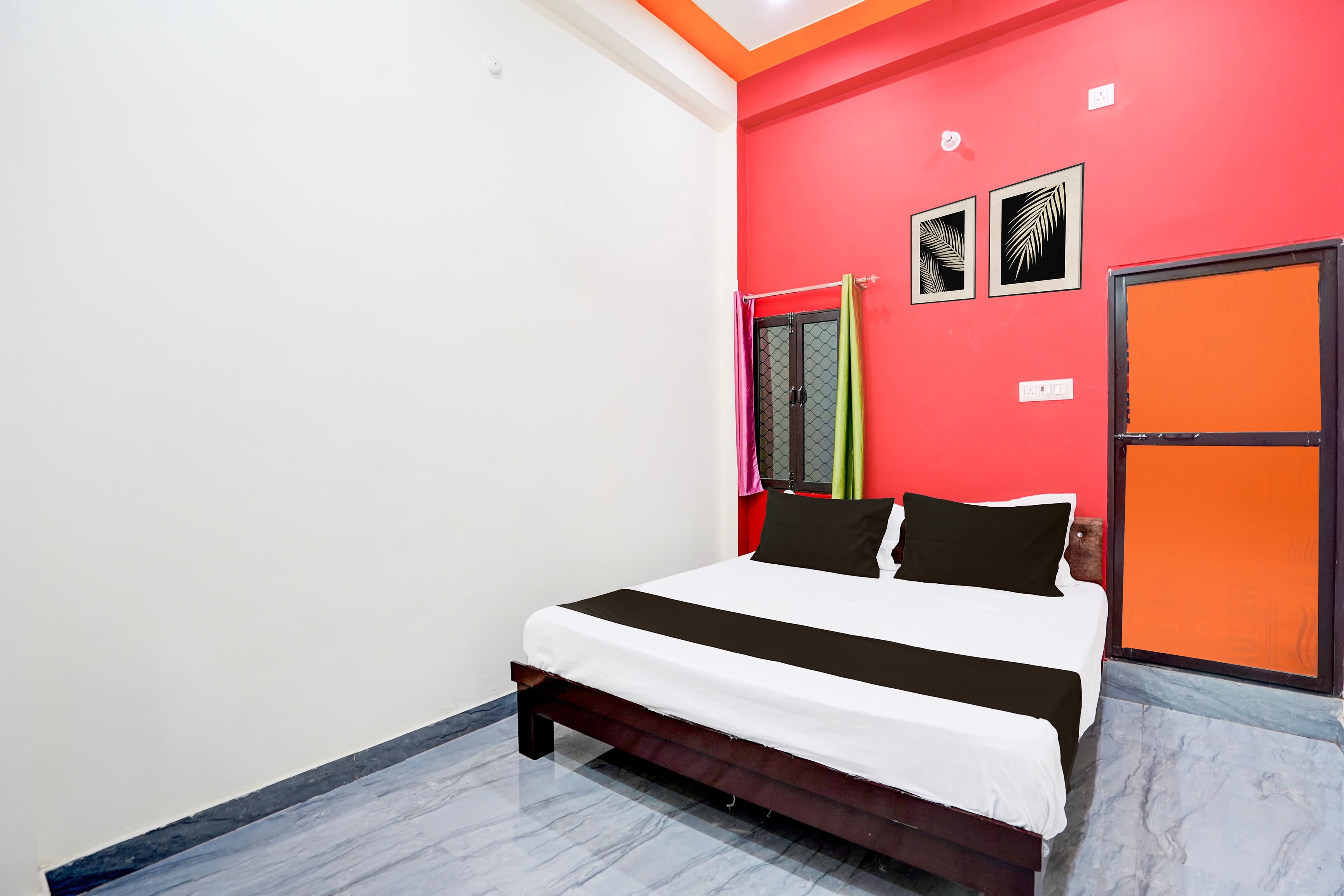 Hotel O ORM Inn, Flagship Barabanki, Book @ ₹996 - OYO