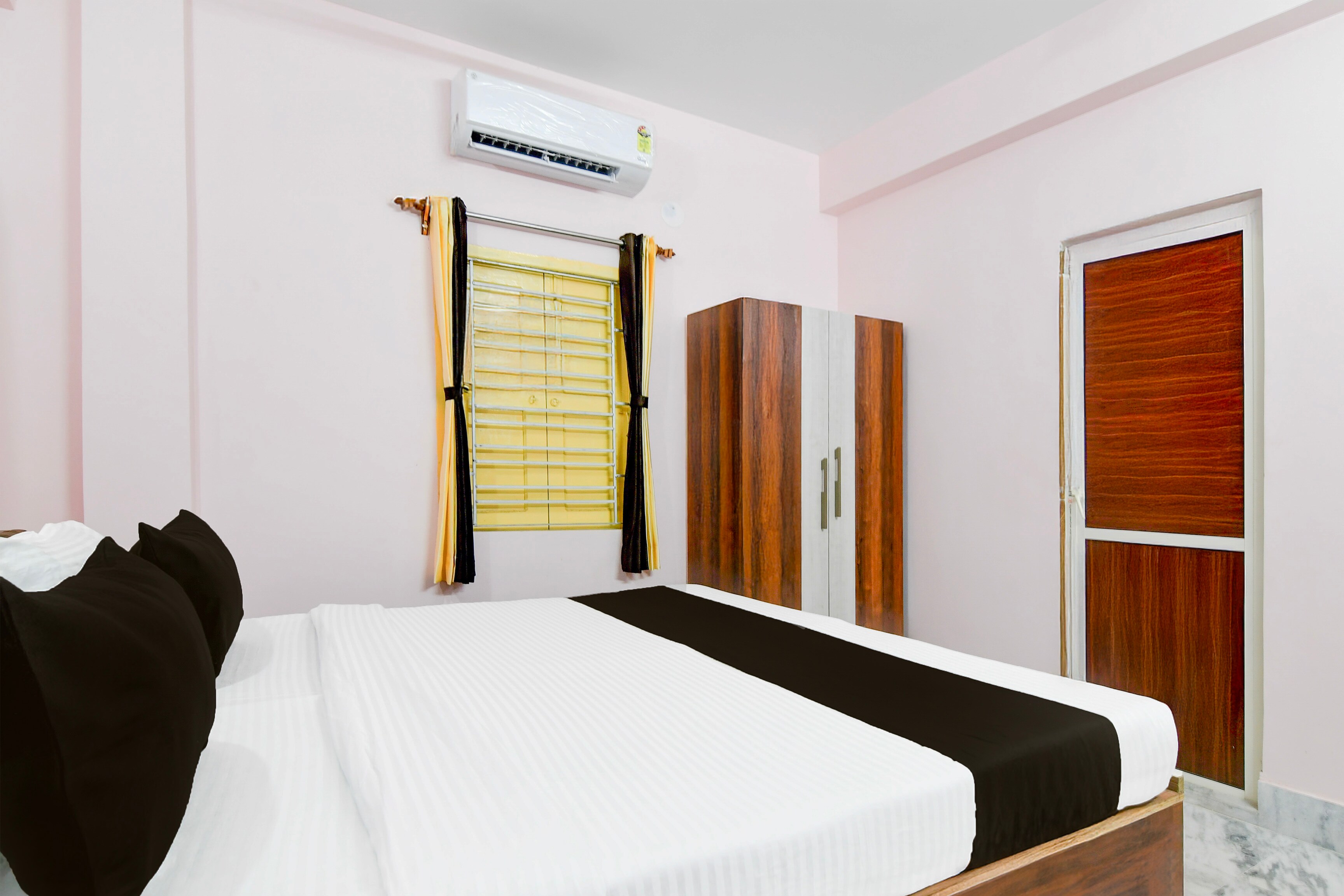 Hotels in Kolkata Starting at ₹431 by OYO with Premium Facilities