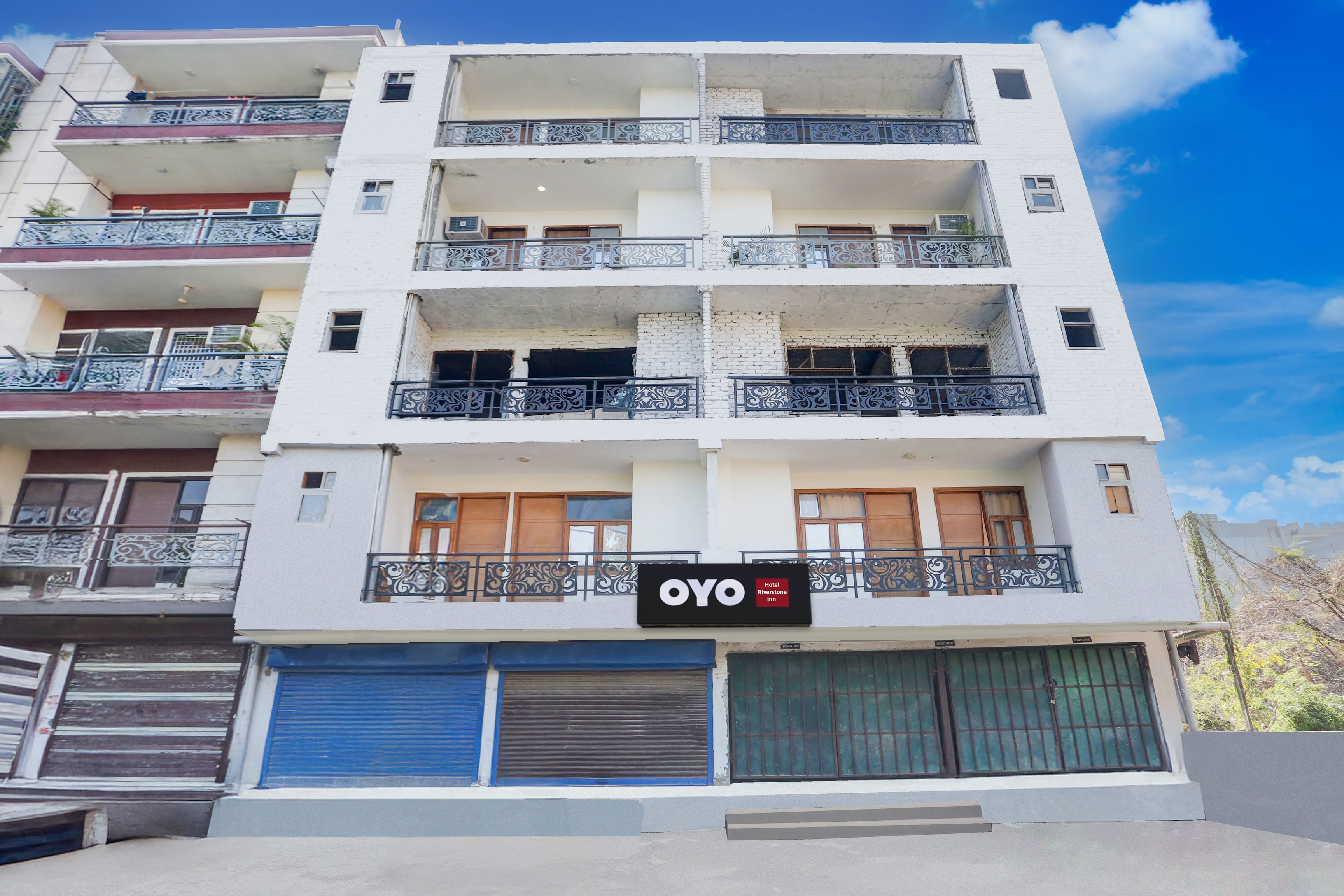 Hotel O Riverstone inn, Flagship Delhi, Book @ ₹923 - OYO