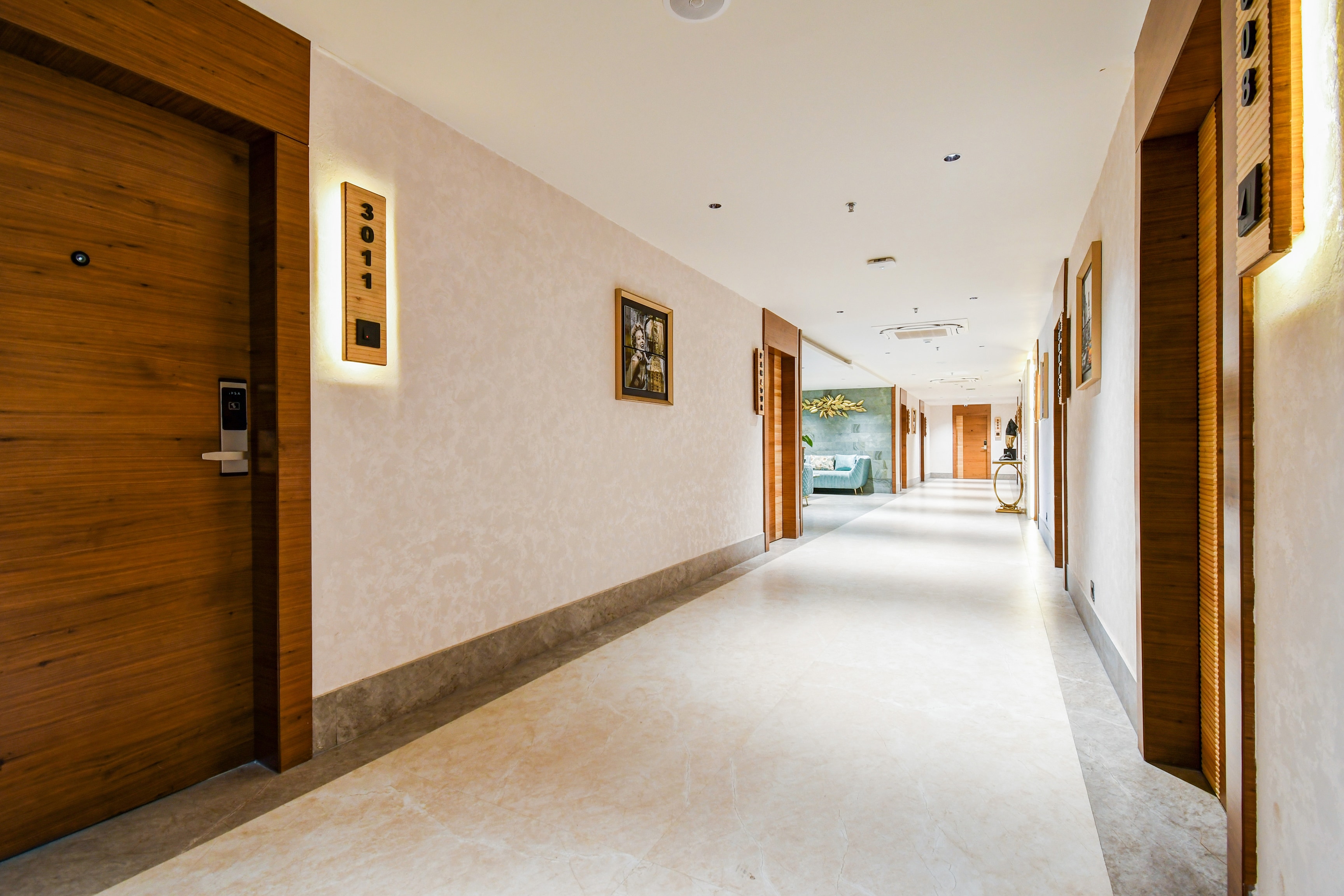 Townhouse Oak Hotels in Jamshedpur Mango Bus Stand, Jamshedpur Starting ...