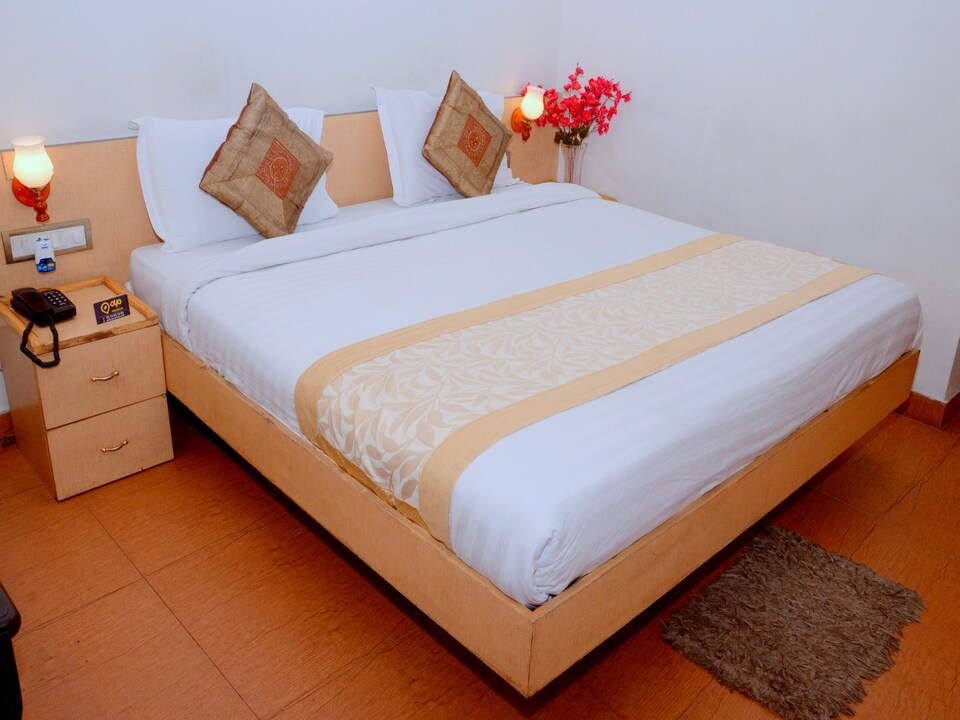 OYO Premium 032 Charbagh Bansmandi Chauraha, Premium Lucknow, Book ...