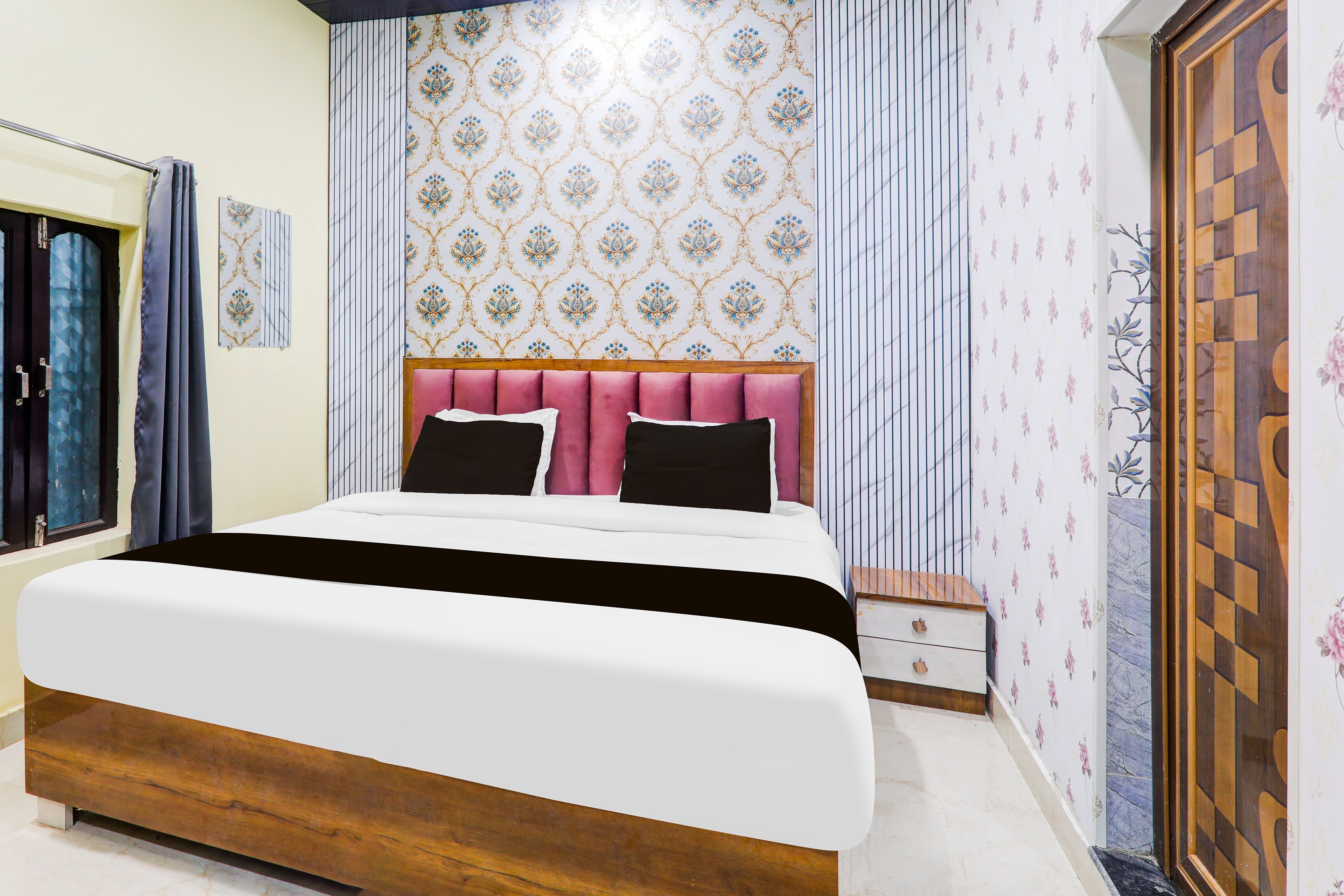 Super Hotel O Kiran Home Stay, Flagship Varanasi, Book @ ₹728 - OYO