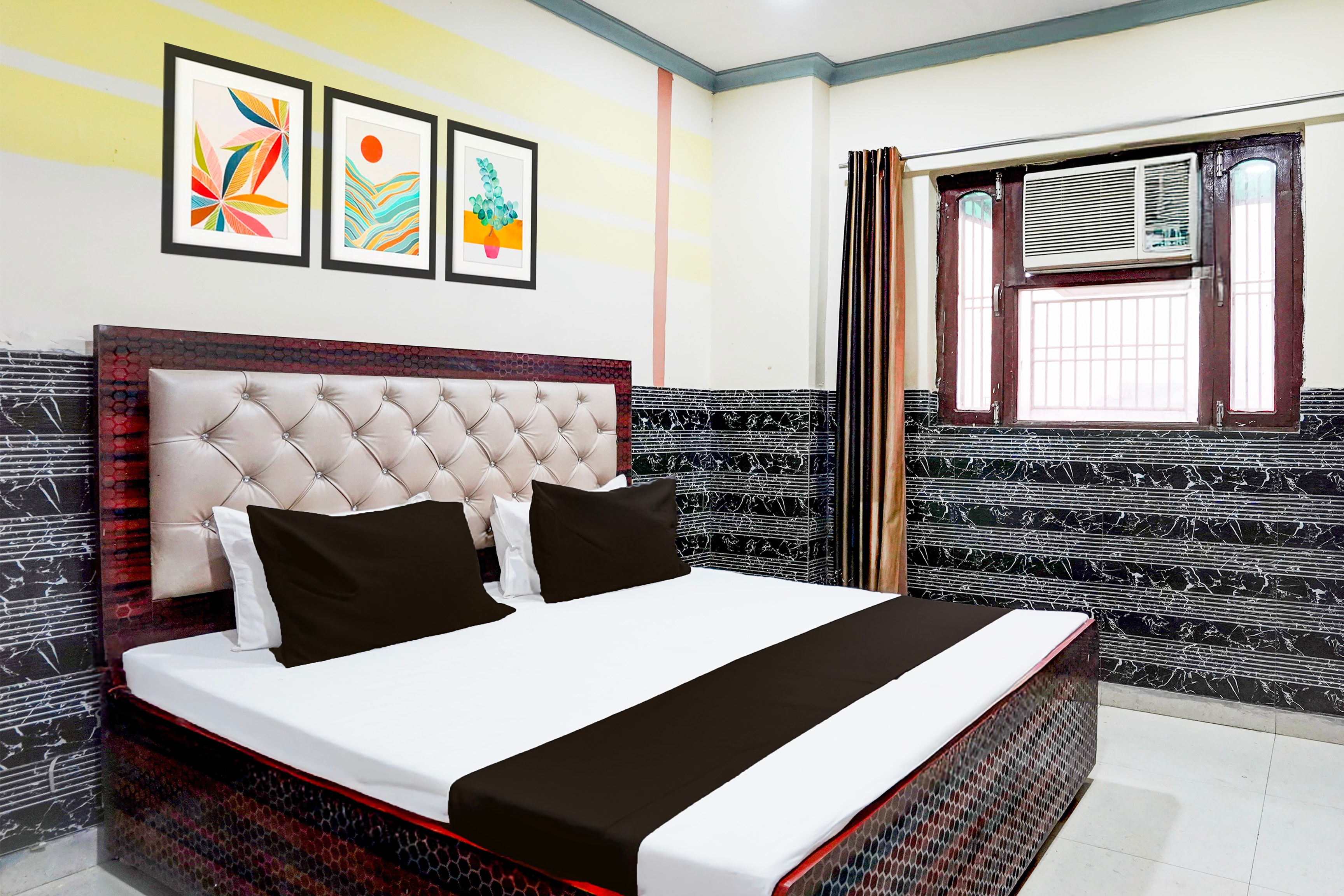 Hotel O MOONLIGHT HOTEL & RESTRO, Flagship Bulandshahr, Book @ ₹773 - OYO