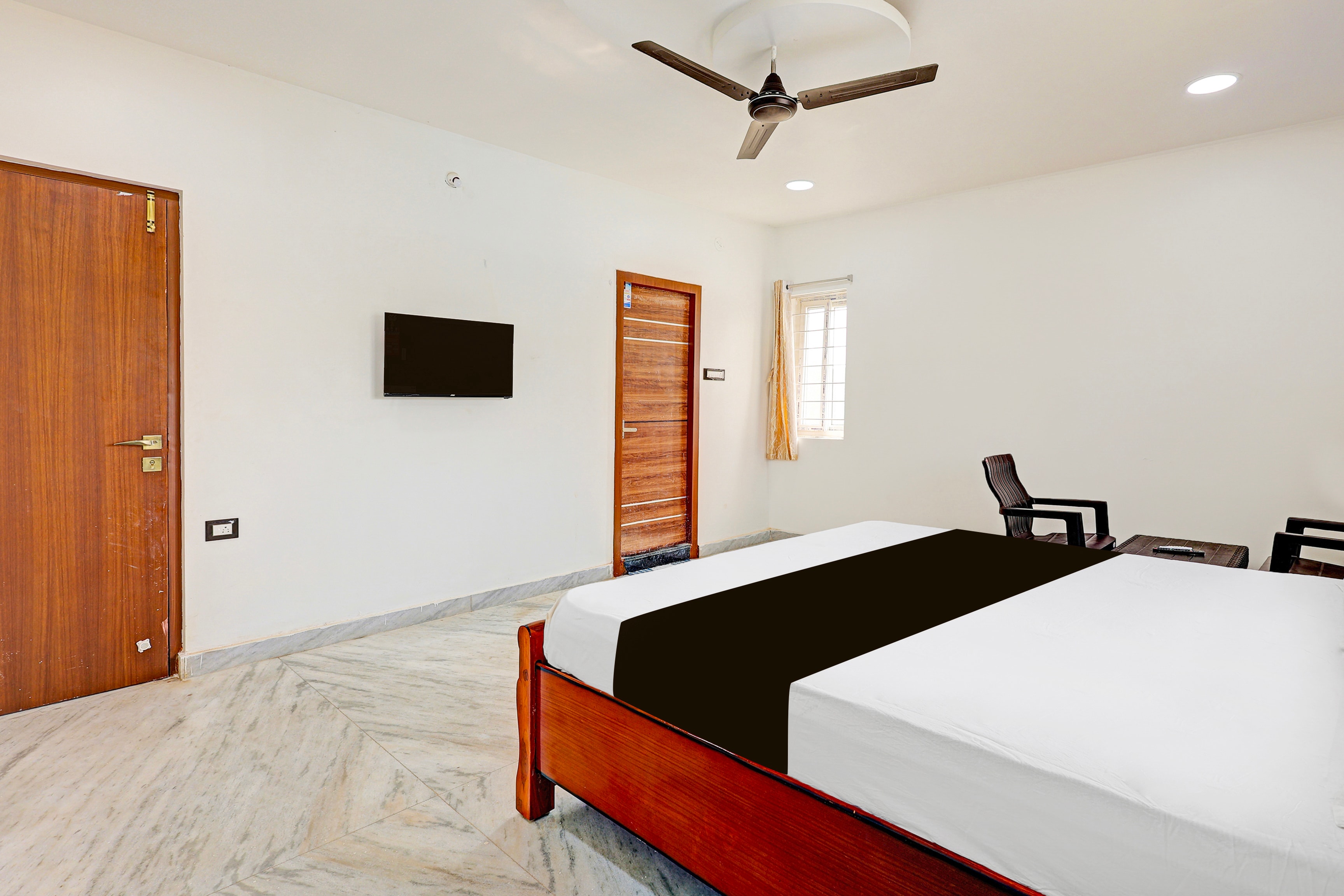 Hotel O Vididhi Guest In , Flagship Guntur, Book @ ₹882 - OYO