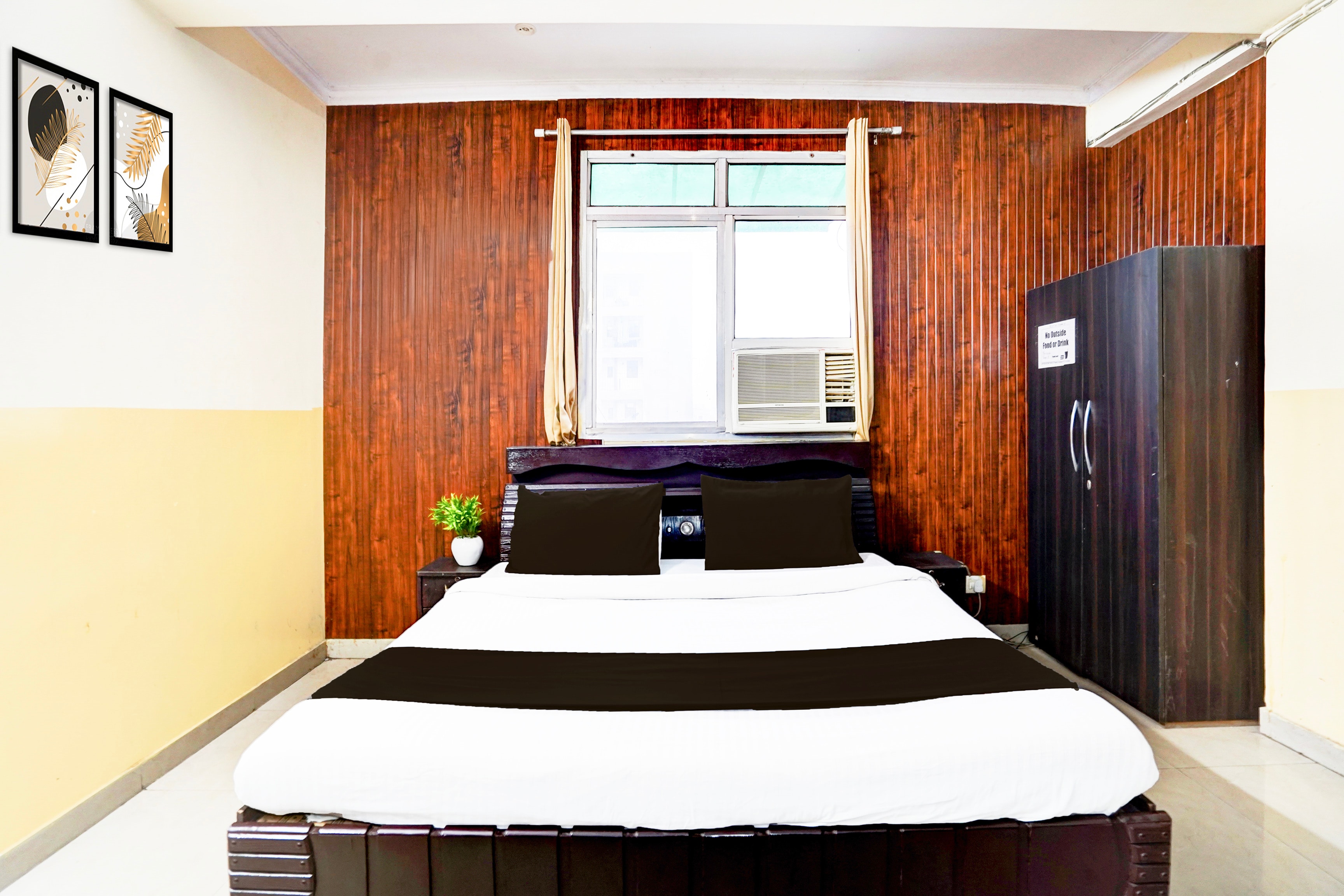 Hotel O Shivam Residency, Flagship Noida, Book @ ₹680 - OYO